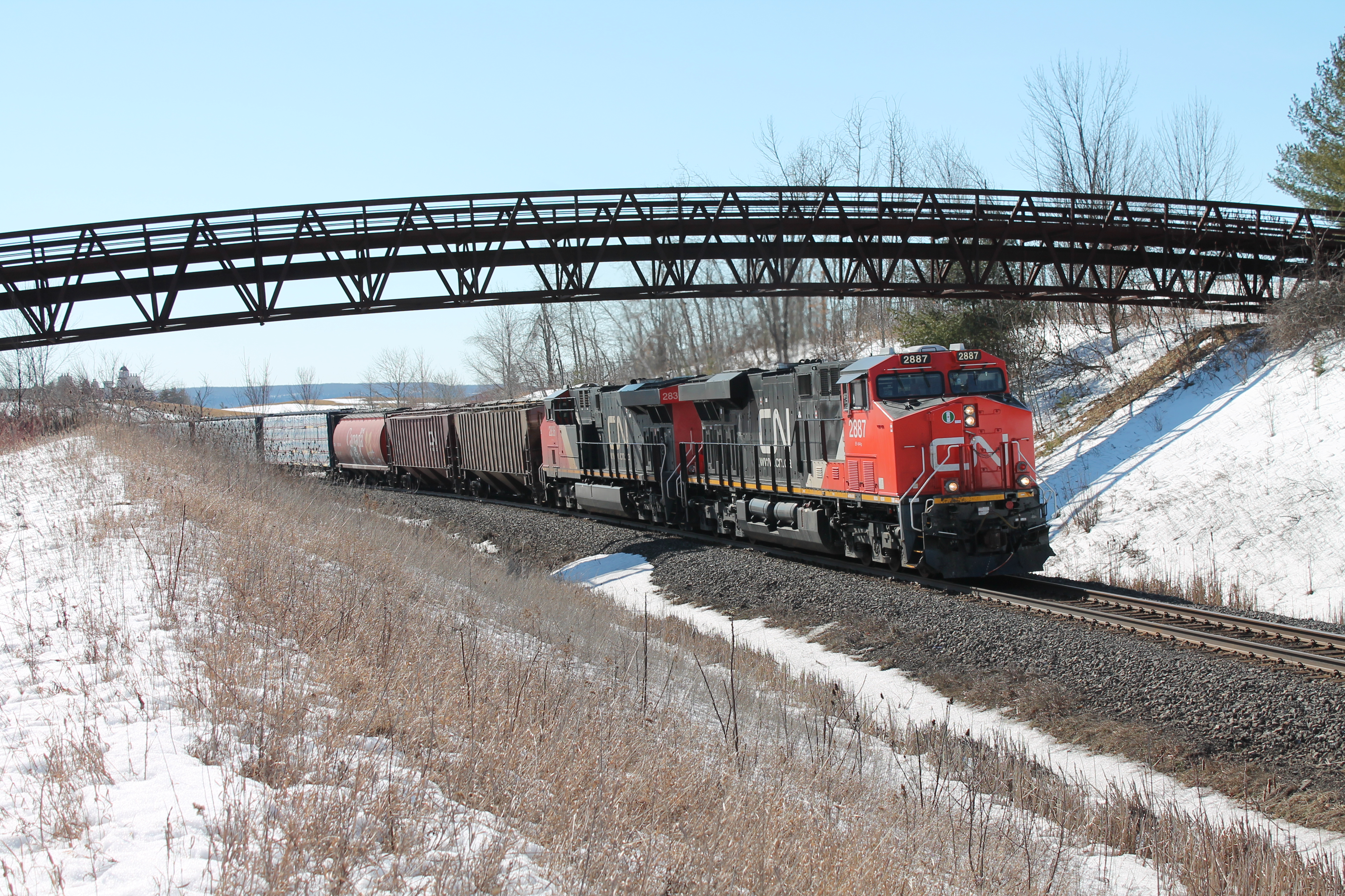Railpictures.ca - BPurdy Photo: CN 2887 leads CN 2836 through the Halton Sub pulling a mixed ...
