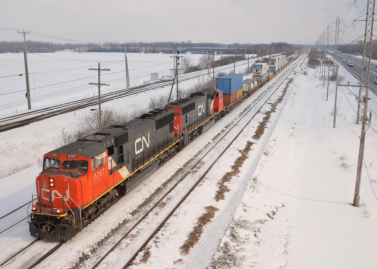 Railpictures.ca - Michael Berry Photo: CN 149 heads west on the Kingston sub with a pair of ...