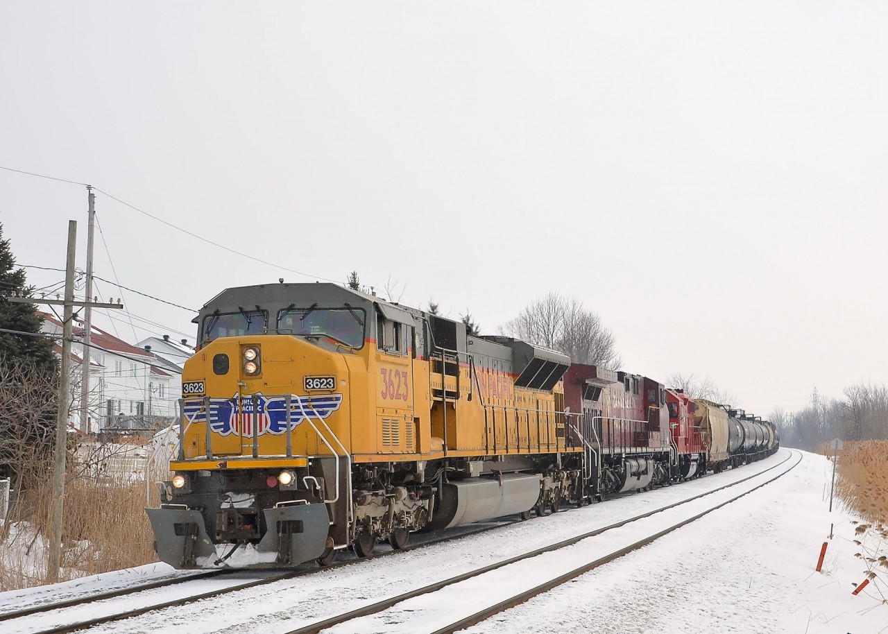 Railpictures.ca - Michael Berry Photo: CP 551 with a nice UP SD9043MAC leader (UP 3623) is ...