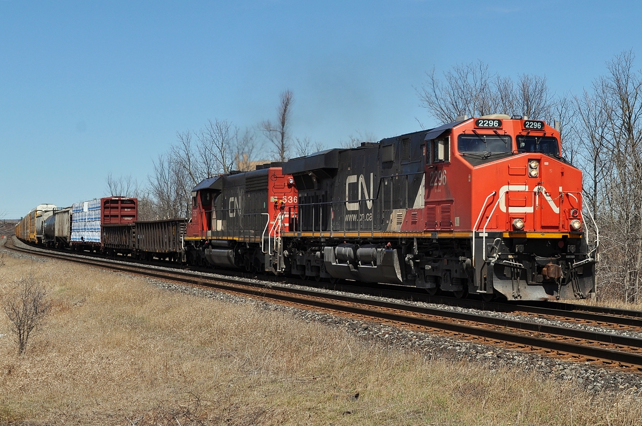 Railpictures.ca - Bruce Gemmel Photo: CN 2296 and CN 5367 (SD40-2 with North America map logo ...