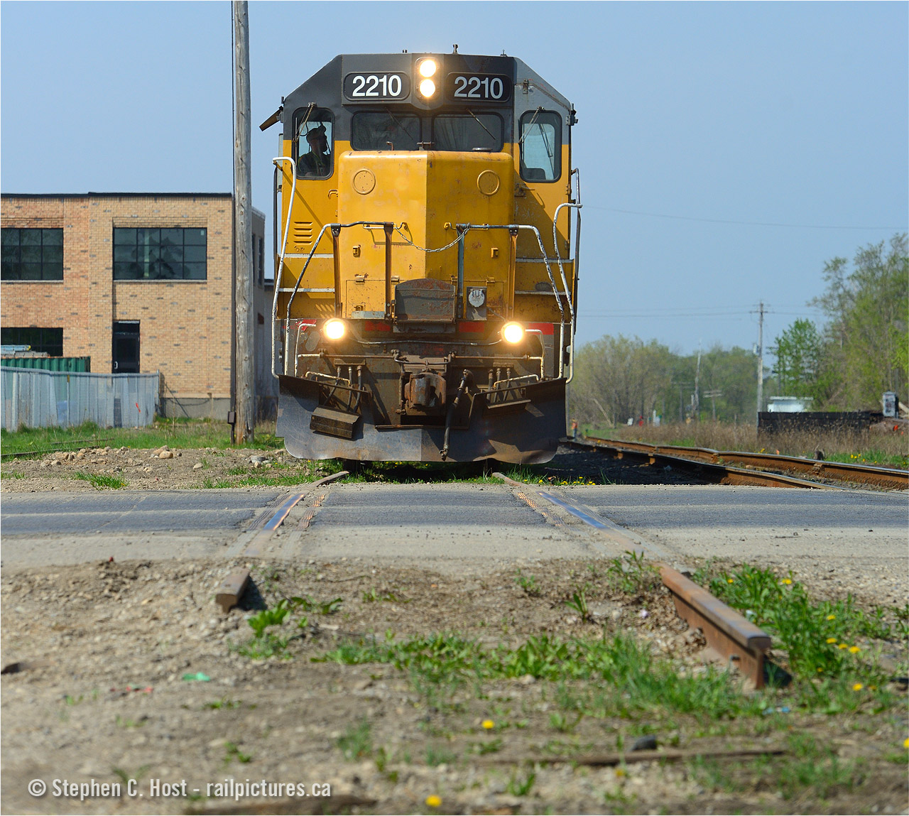 Railpictures.ca - Stephen C. Host Photo: Write your own caption. Yes, register for an account ...