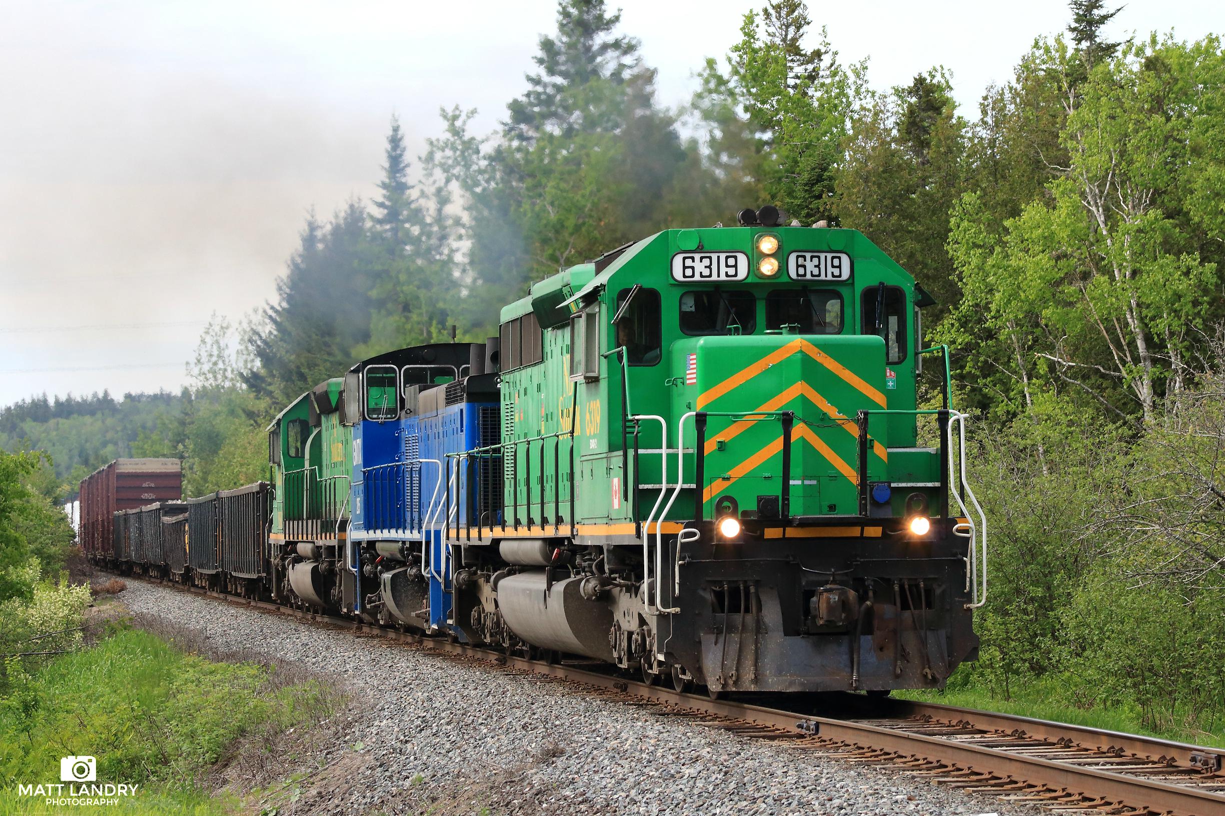Railpictures.ca - Matt Landry Photo: NBSR 6319(former HLCX) leads a New Brunswick Southern ...