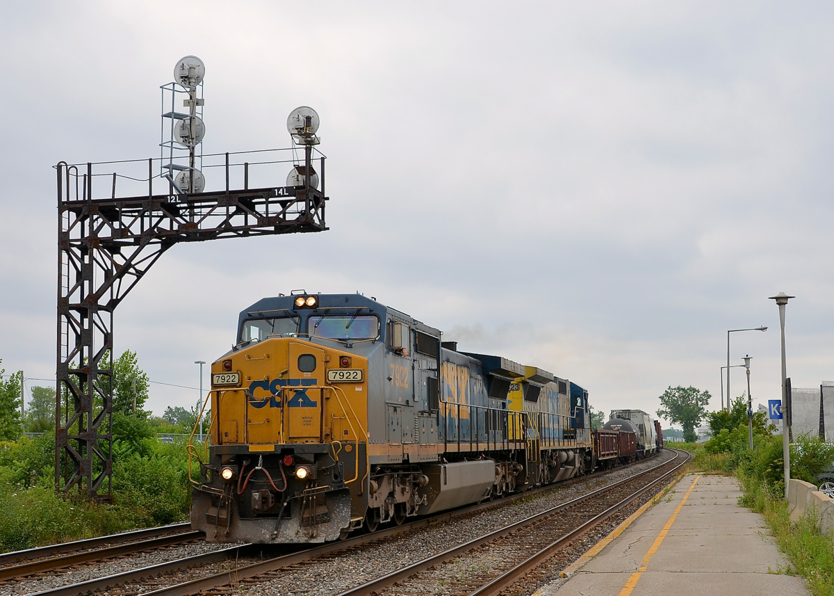 Railpictures.ca - Michael Berry Photo: CN 327 has a pair of CSXT Dash8′s (CSXT 7922 & CSXT 7523 ...