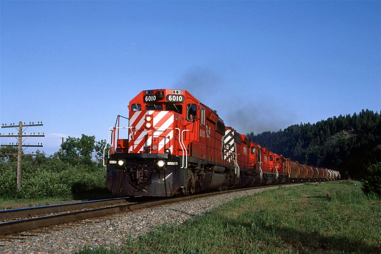 Railpictures.ca - Steve Young Photo: CP 6010 lead a grain train west through Edworthy Park on ...
