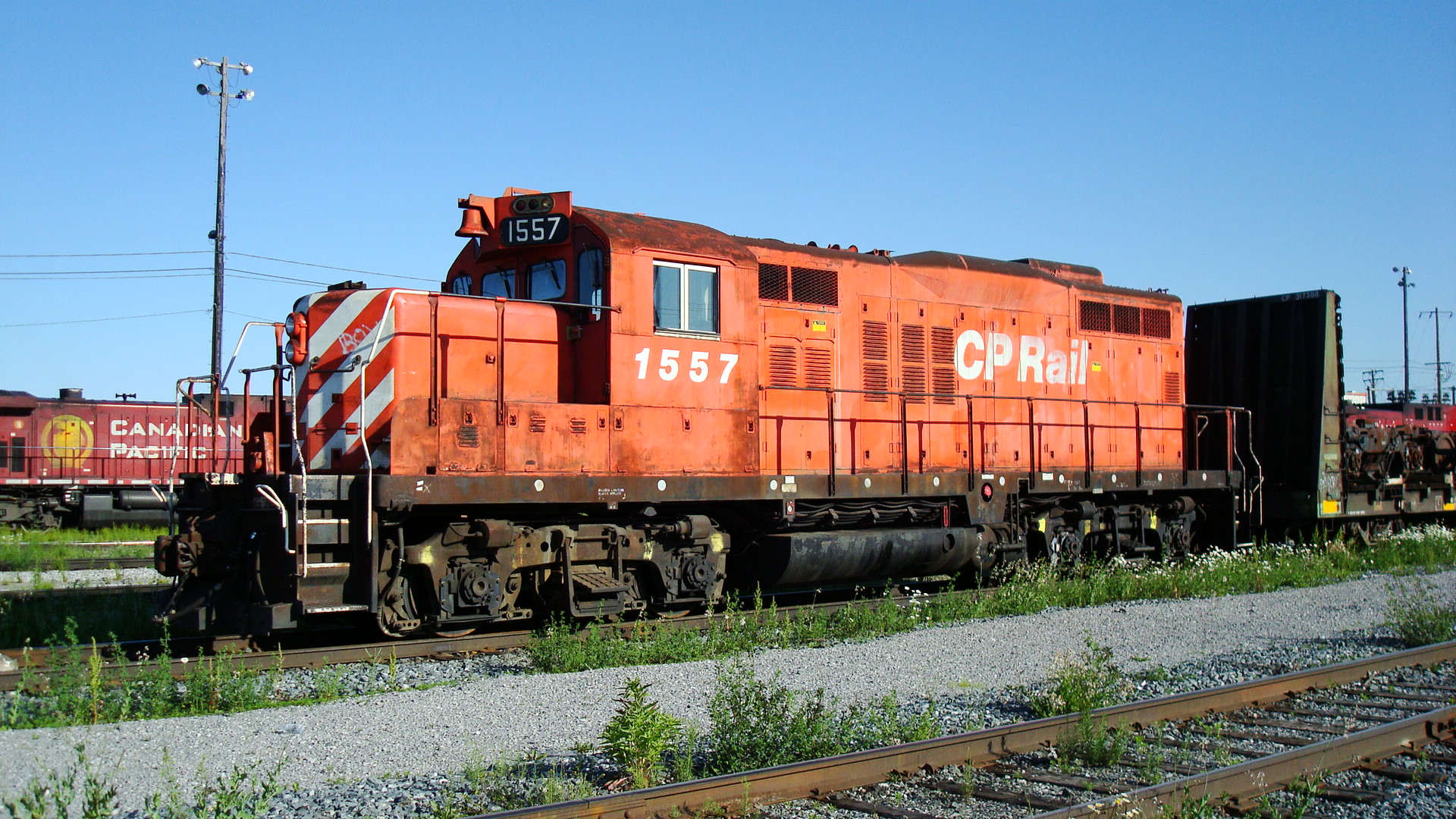 Railpictures.ca - Paul Santos Photo: GP9u built in 1957 as CP 8664 then rebuilt with a chopped ...