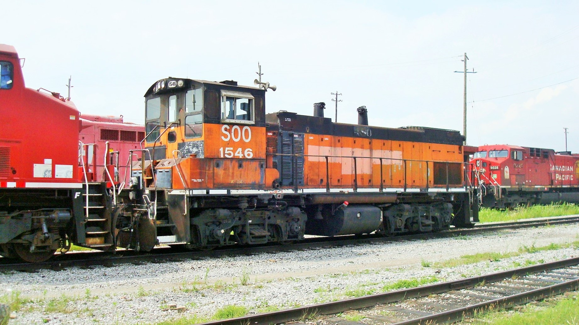 Railpictures.ca - Paul Santos Photo: MP15AC built as Milwaukee Road #480 in 1975 before becoming ...