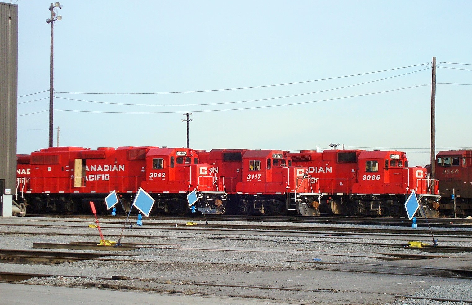 Railpictures.ca - Paul Santos Photo: Here is a trifecta of GP38-2′s awaiting servicing ...