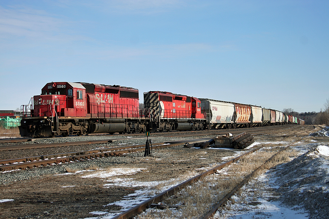 Railpictures.ca - Rob Eull Photo: After conquering the Niagara Escarpment, CP 441 eases through ...