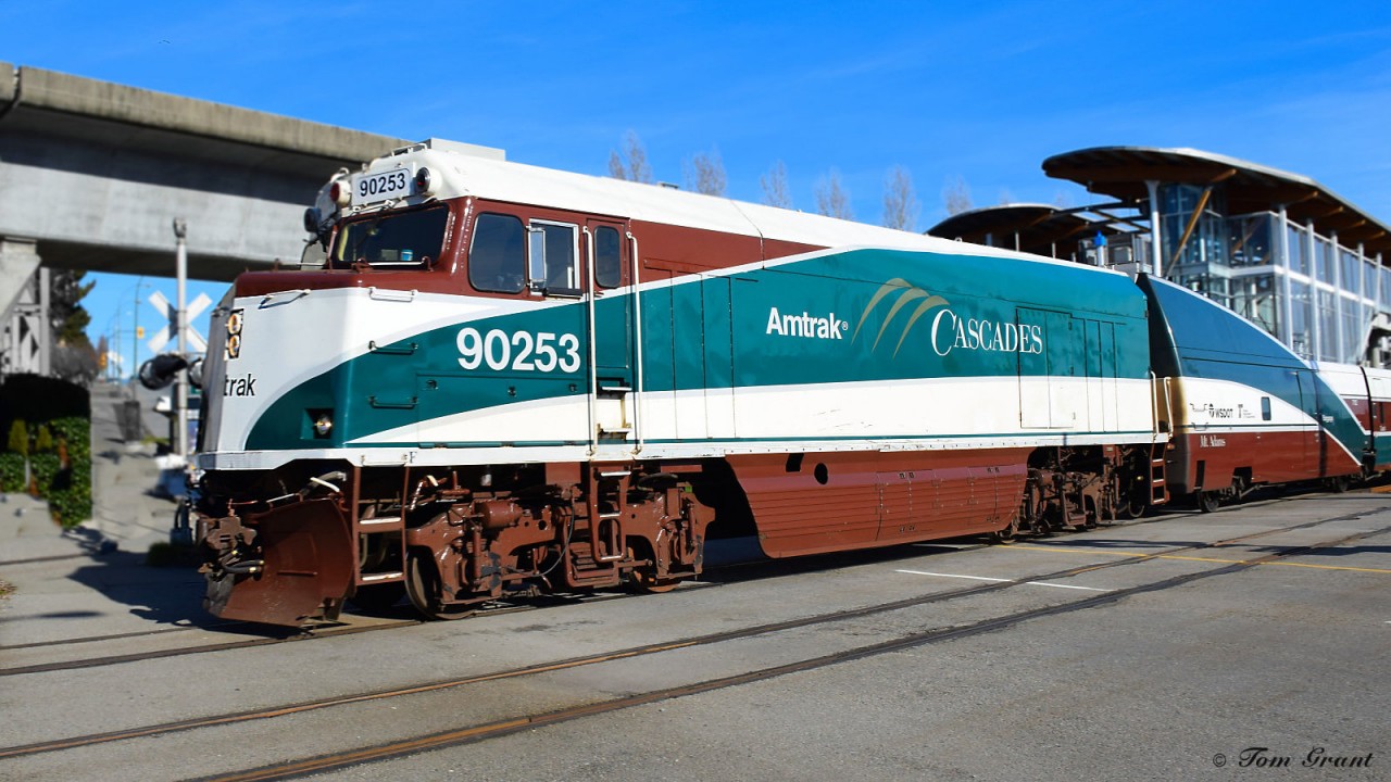 Railpictures.ca - ThosGee Photo: Amtrak Cascades from Seattle entering Vancouver crossing Rupert ...