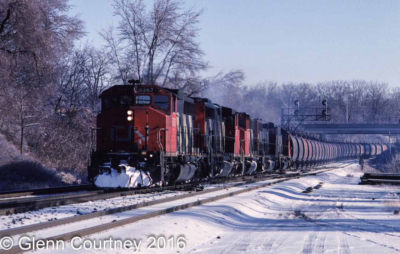 Railpictures.ca - Glenn Courtney Photo: CN SD40-2W 5363 leads a quintet of SDs with Dofasco ore ...