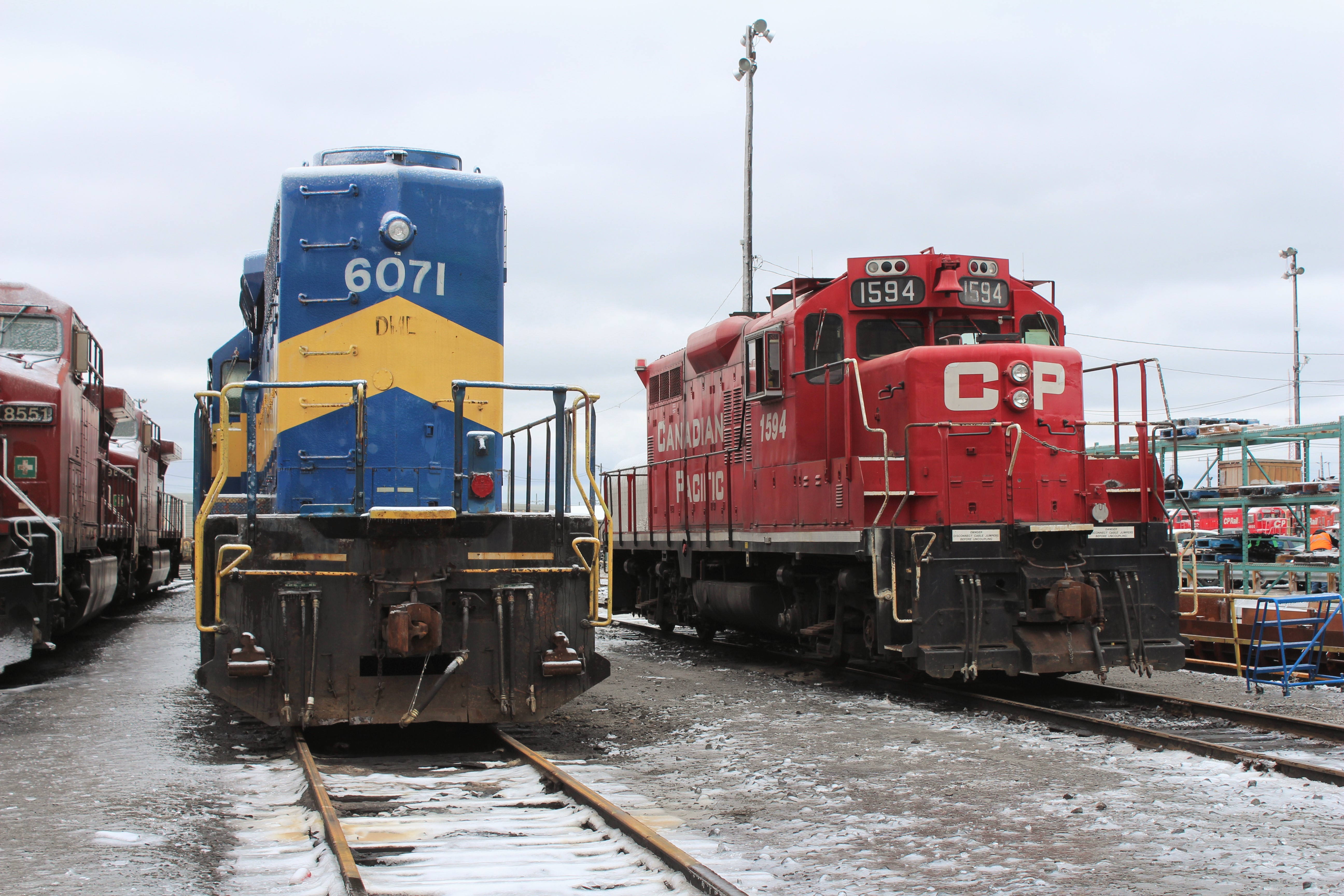 Railpictures.ca - Paul Santos Photo: Waiting to get picked up and delivered to the Ontario ...