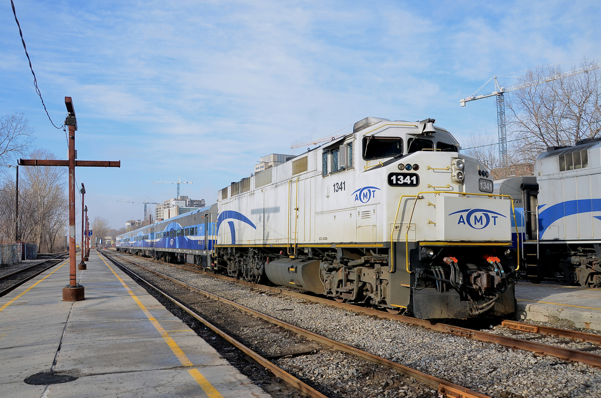 Railpictures.ca - Michael Berry Photo: The only white AMT F59PH. AMT 1341 has arrived at Lucien ...