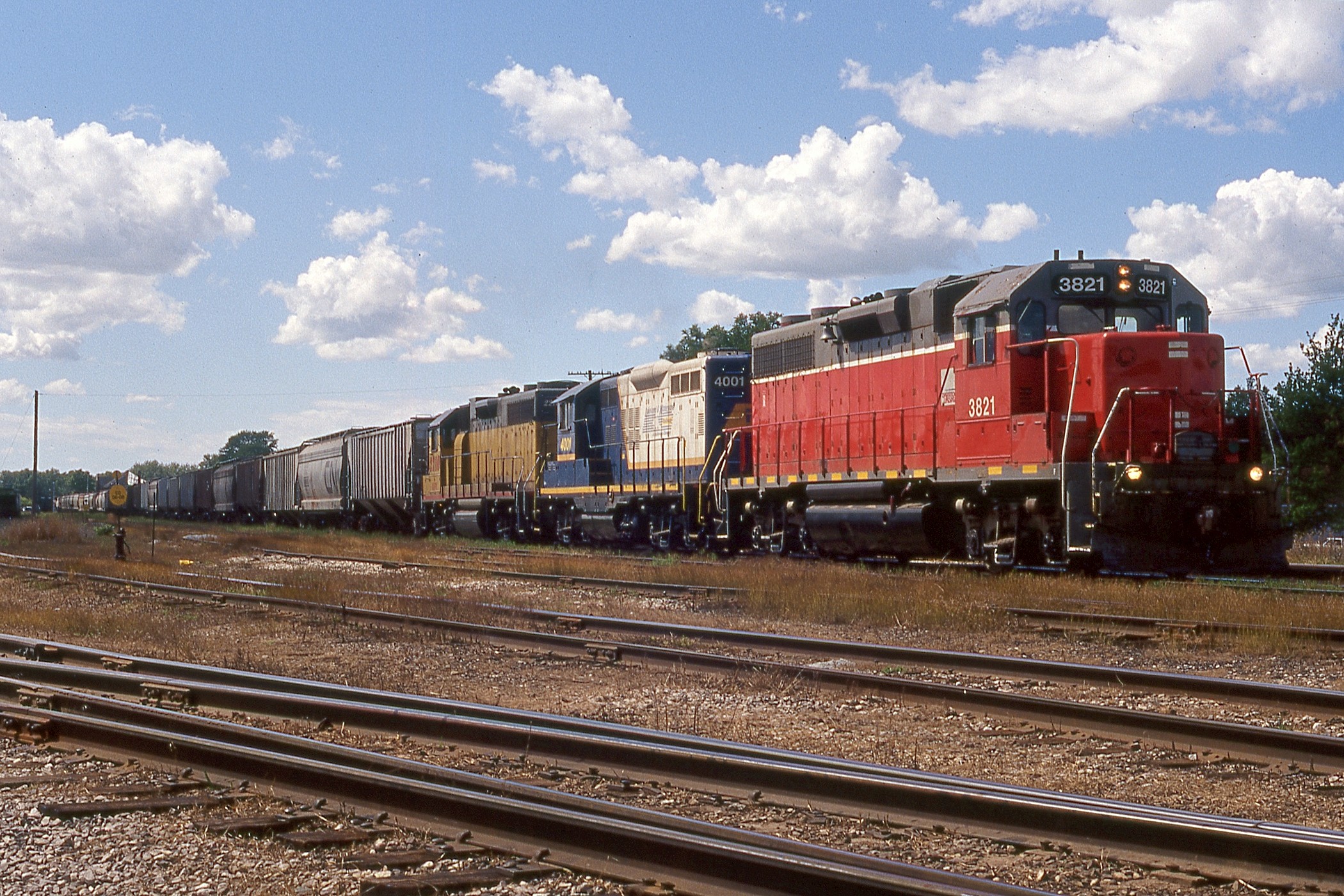 Railpictures.ca - Mark MacCauley Photo: Remembering the ‘Rainbow’ era on the GEXR. Now, just a ...