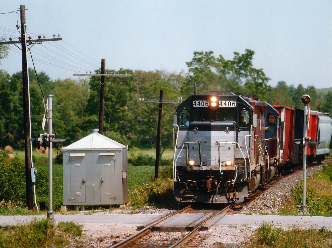 Railpictures.ca - A.W.Mooney Photo: What a difference the years make !!! This is a CP train ...