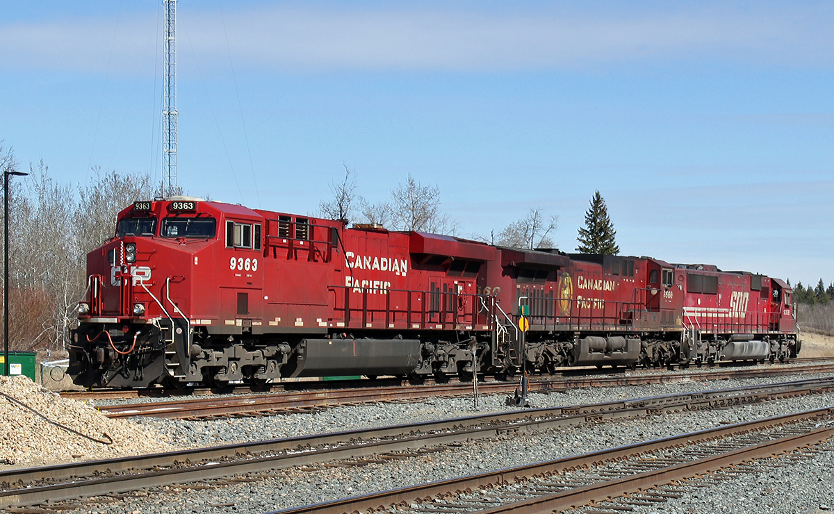 Railpictures.ca - colin arnot Photo: Sitting in CP’s Scotford Yard waiting for a main line ...