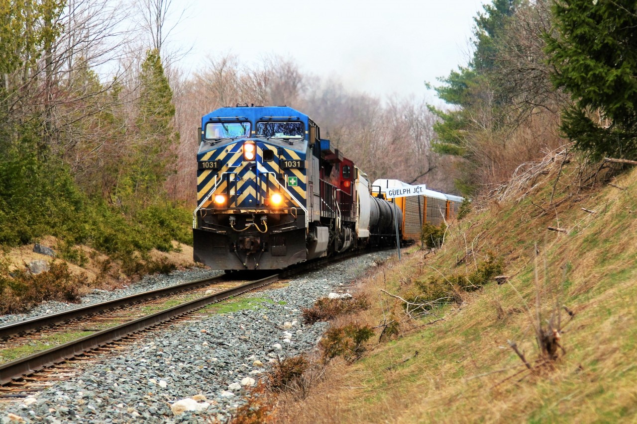 Railpictures.ca - BPurdy Photo: CEFX 1031 with CP 8606 power up and exit Guelph Junction on ...
