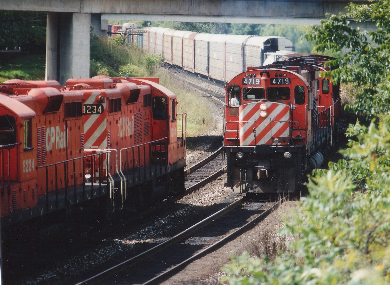 Railpictures.ca - A.W.Mooney Photo: It sure does not look like the CN, but it is. We’re just ...