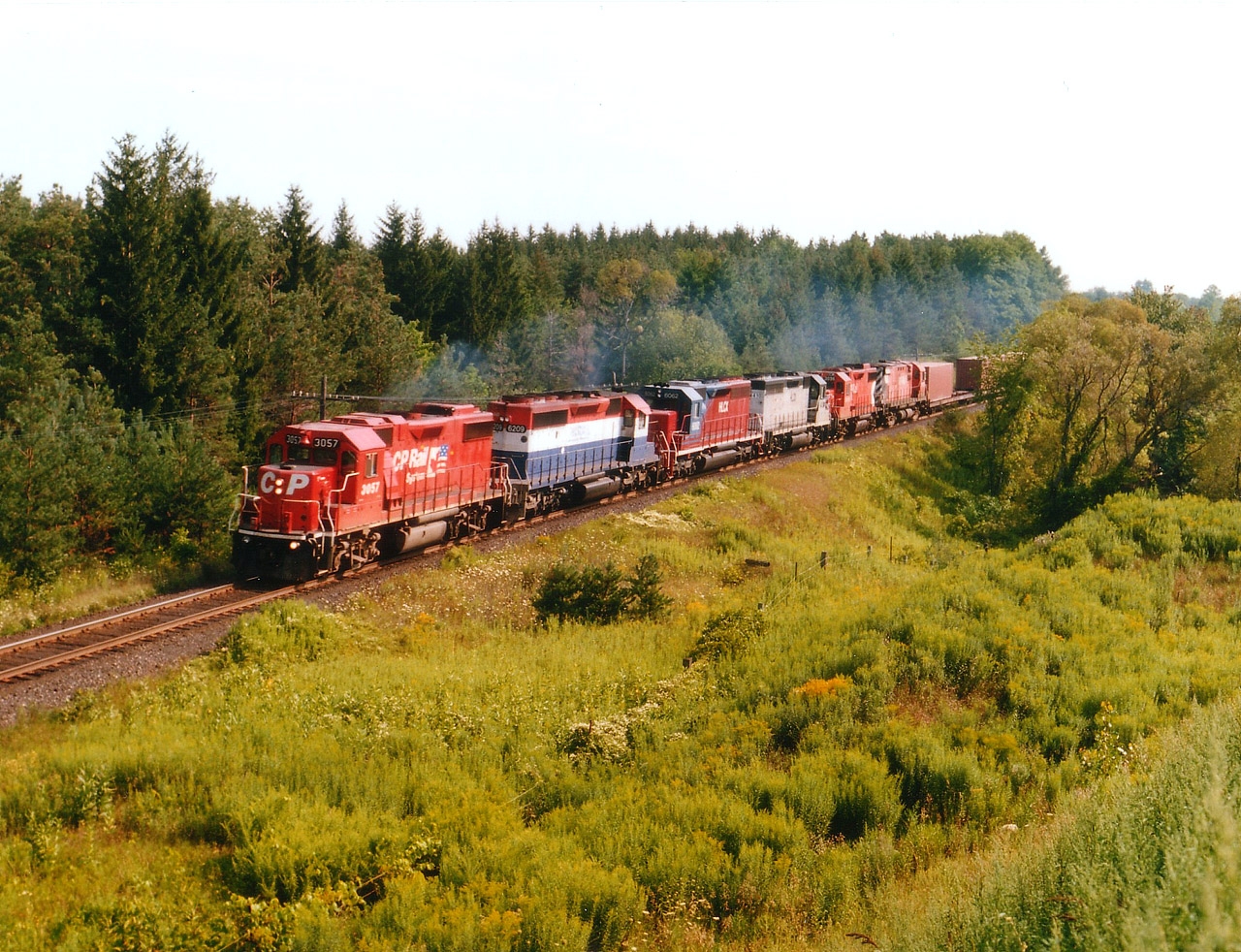 Railpictures.ca - A.W.Mooney Photo: It is tough getting a sun angle for a morning westbound on ...