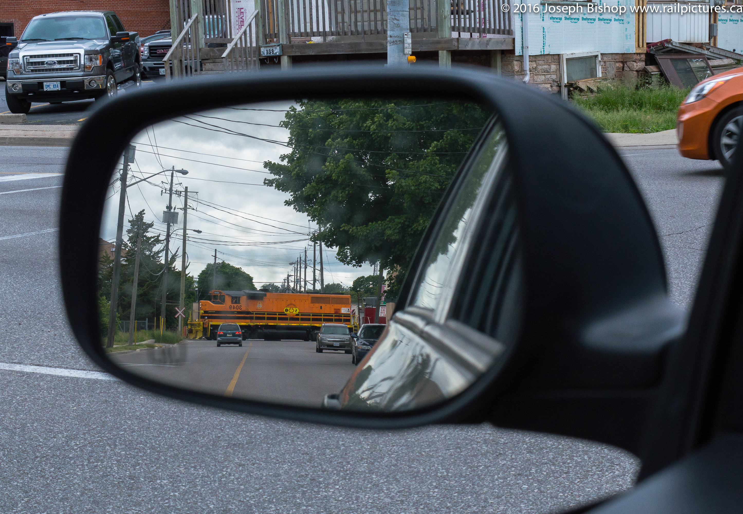 Railpictures.ca - Joseph Bishop Photo: Objects in Mirror Are Closer Than They Appear. RLHH 3049 ...