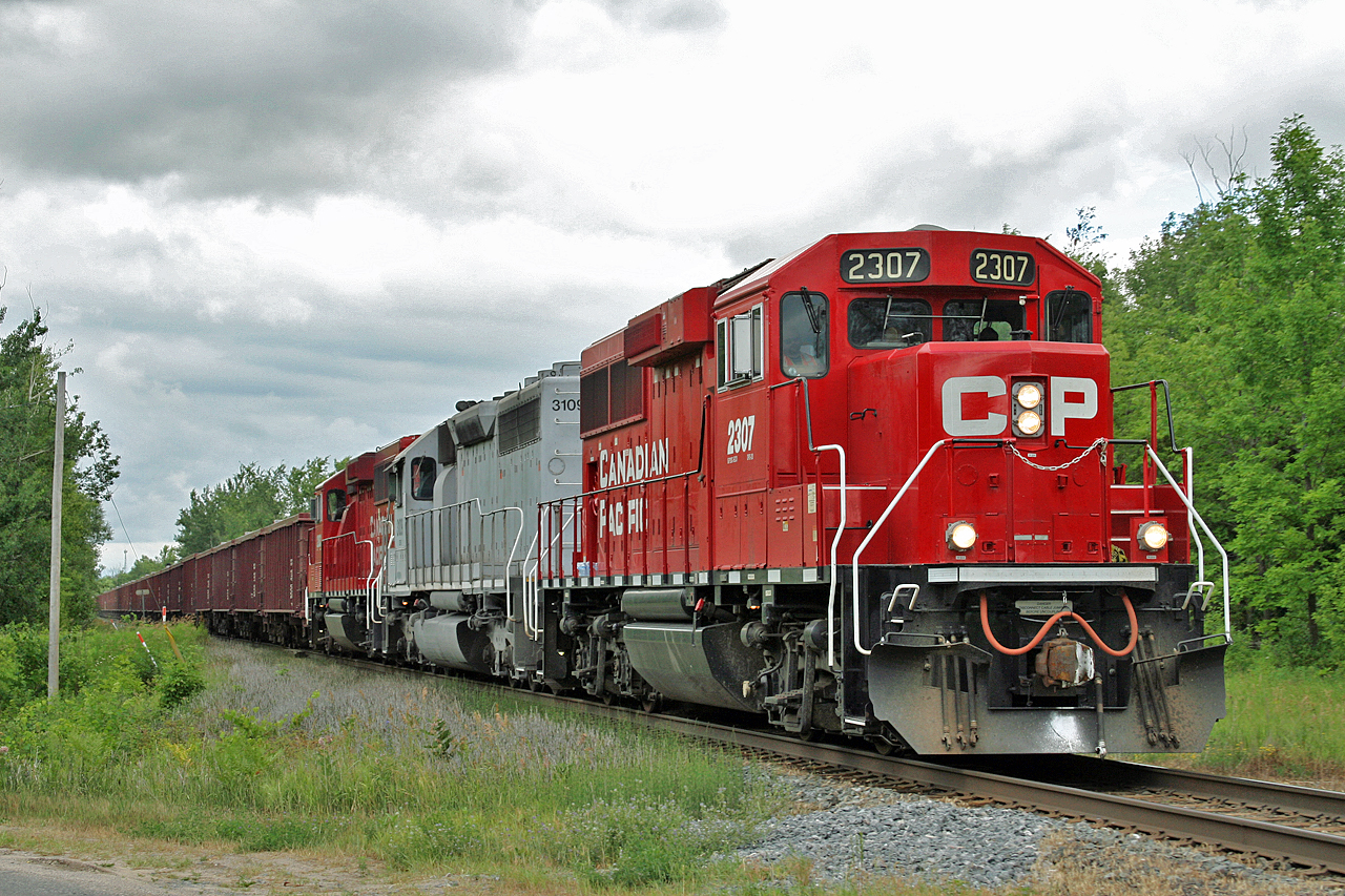 Railpictures.ca - Rob Eull Photo: CP 2307, CEFX 3109 and CP 2263 team up to drag CP GPS-08 ...
