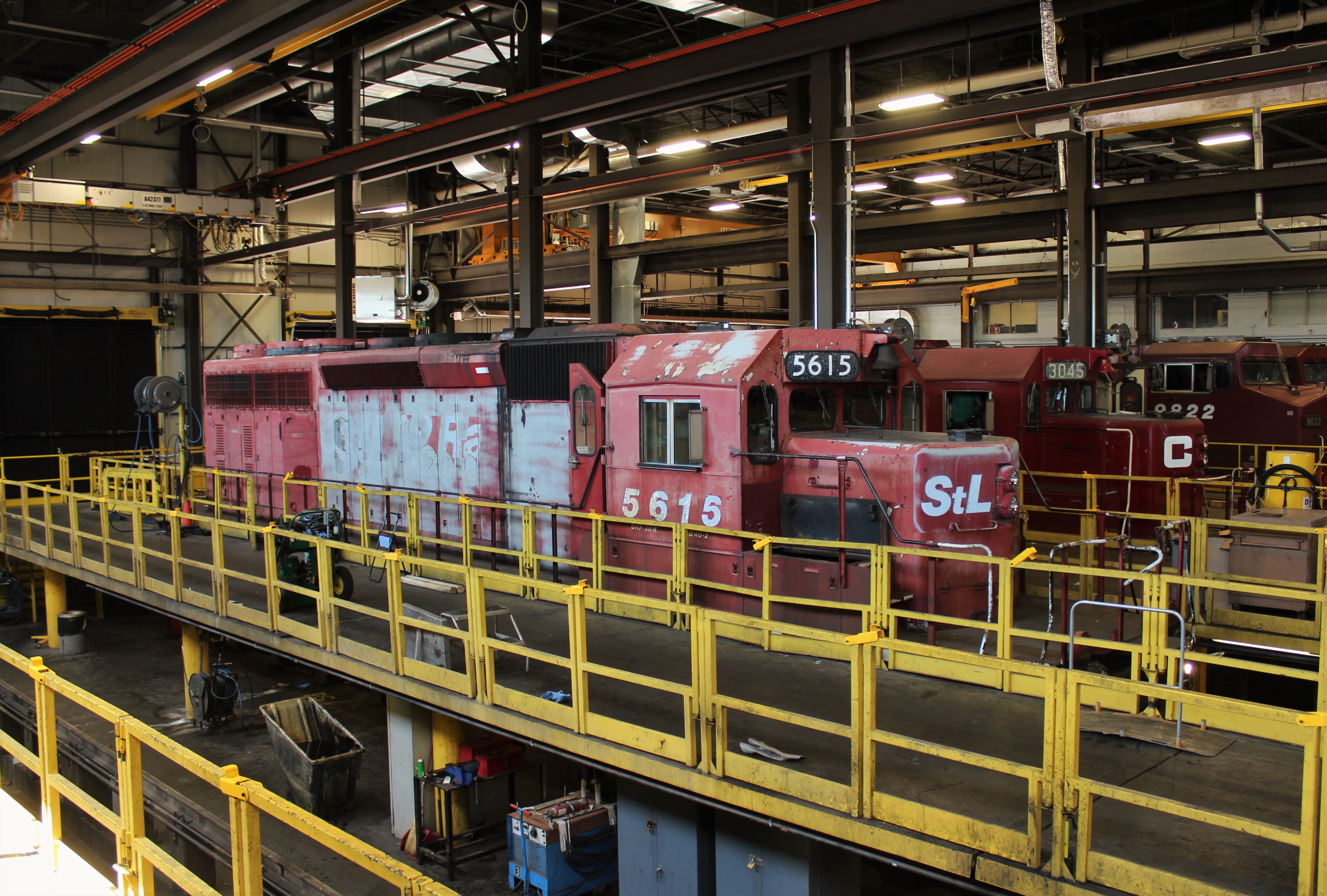 Railpictures.ca - Paul Santos Photo: Barely sporting the ST. Lawrence & Hudson scheme given to ...
