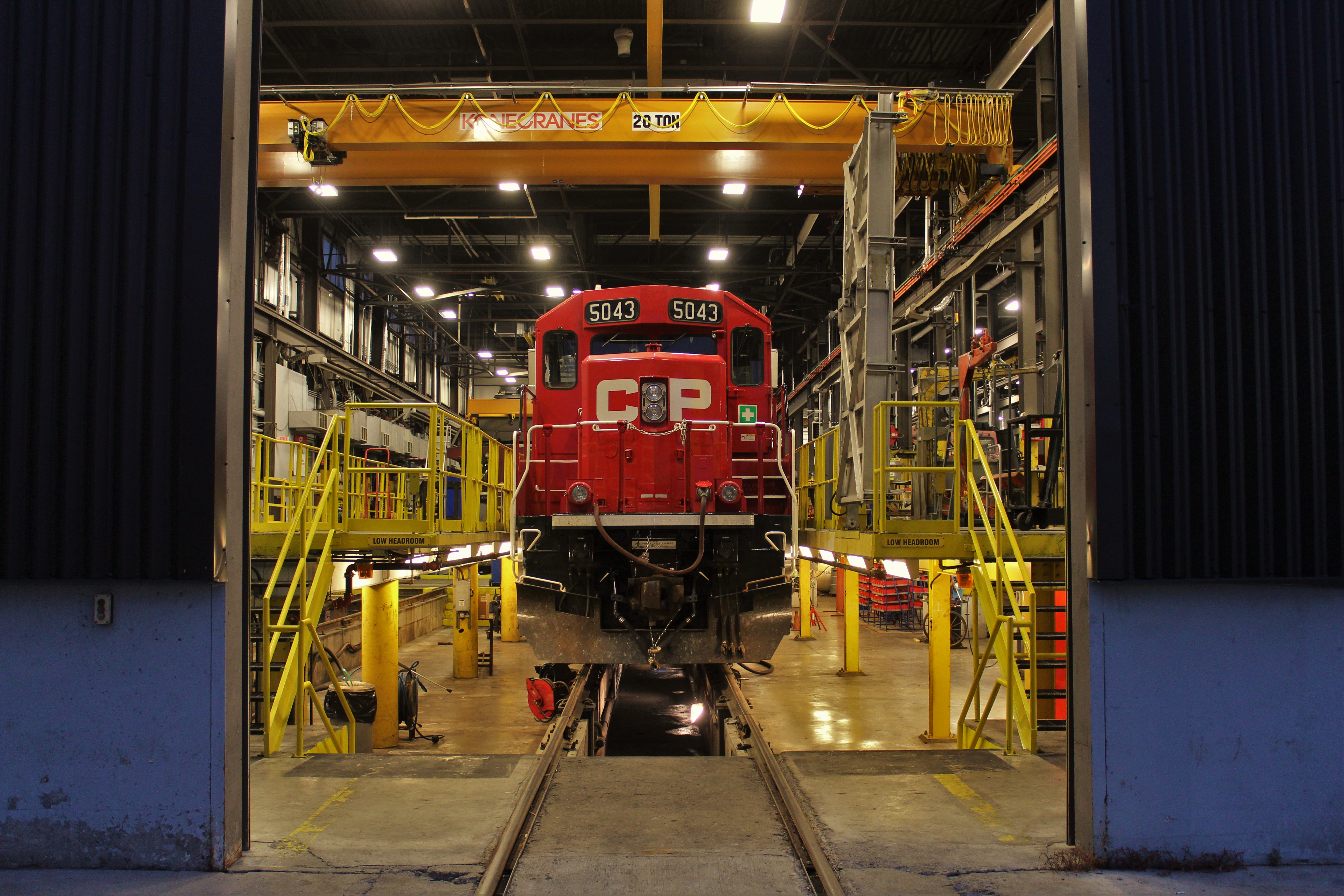 Railpictures.ca - Paul Santos Photo: SD30ECO has been spotted in the shop for some maintenance ...