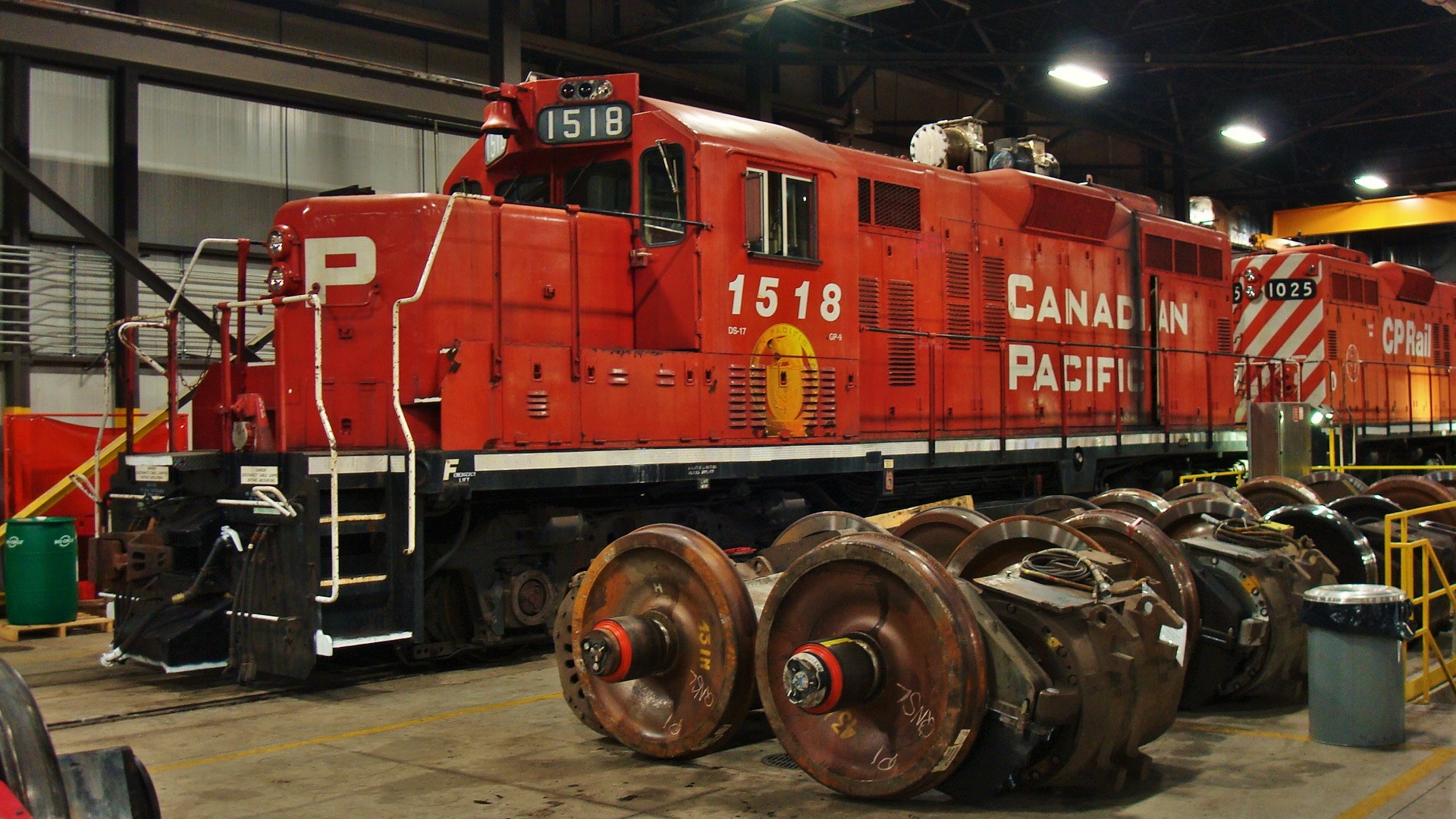 Railpictures.ca - Paul Santos Photo: Originally high hood GP9 #8539, GP9u 1518 is in plant #2 ...