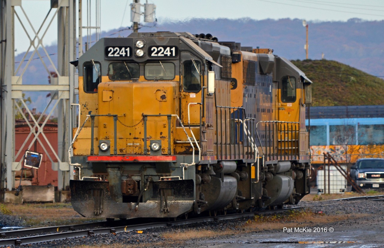 Railpictures.ca - P McKIE Photo: Train F61′s Power LLPX 2241 & LLPX 2221 sits in the fall sun ...