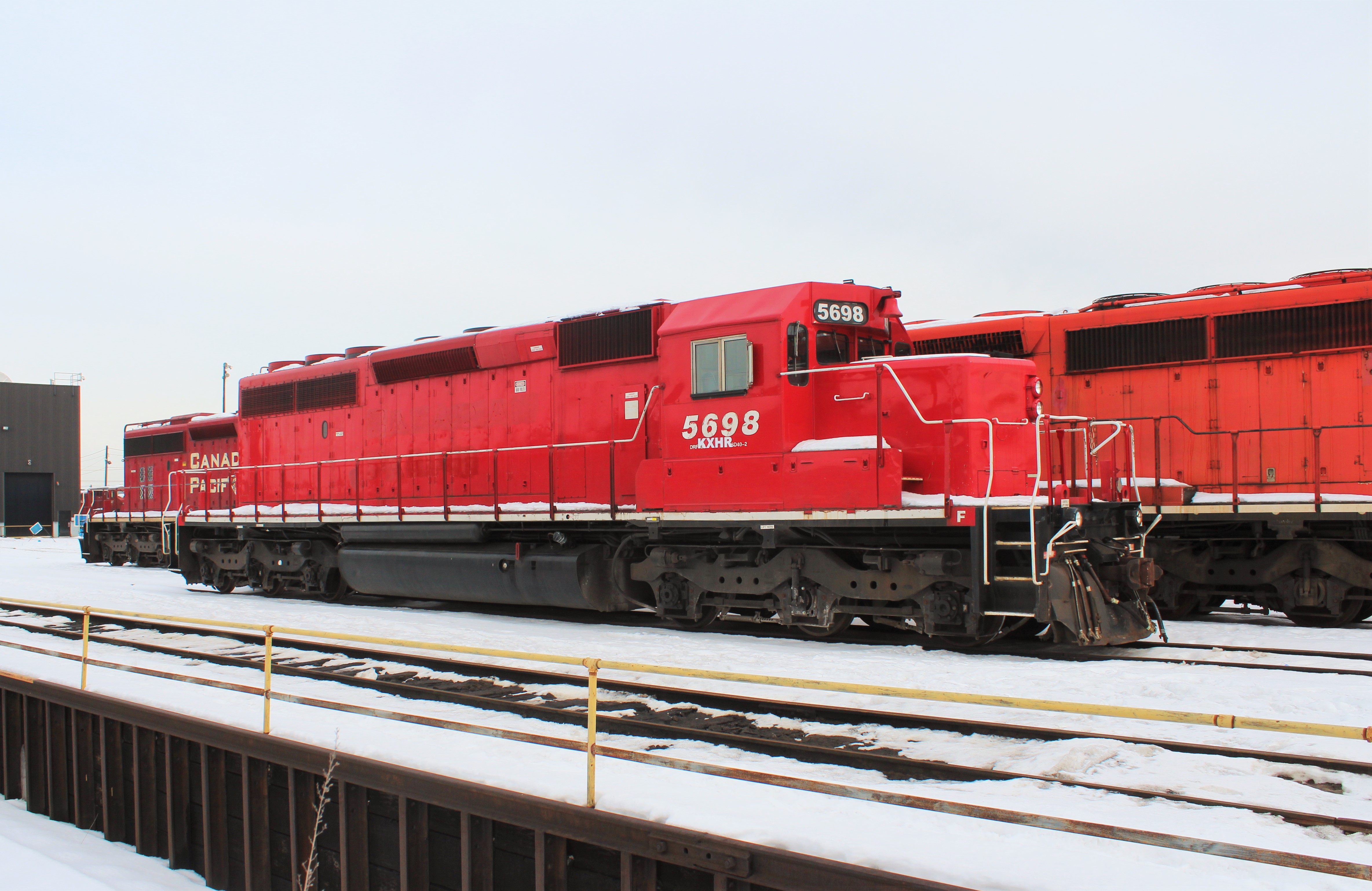 Railpictures.ca - Paul Santos Photo: Here is the restencilled Canadian Pacific schemed KXHR unit ...