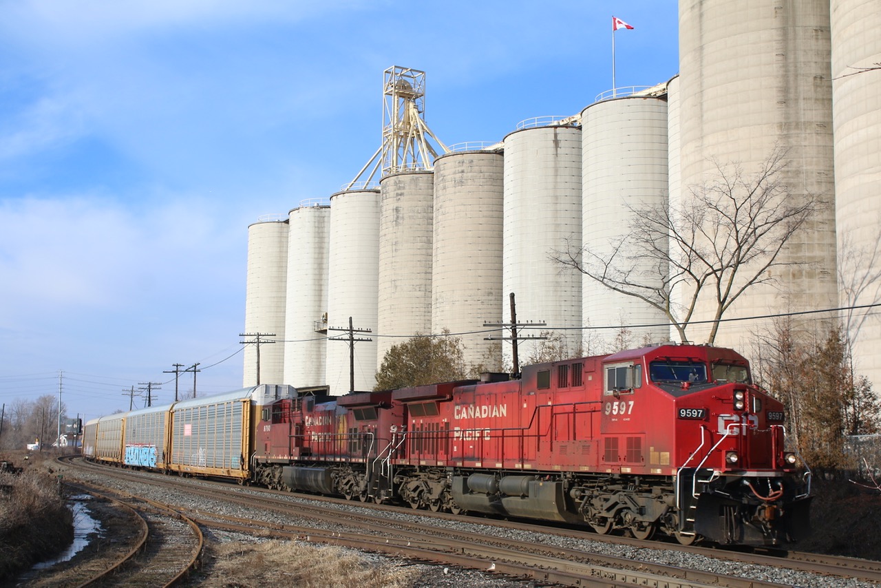 Railpictures.ca - Marcus W Stevens Photo: CP train 142 storms eastward past the large Ardent ...