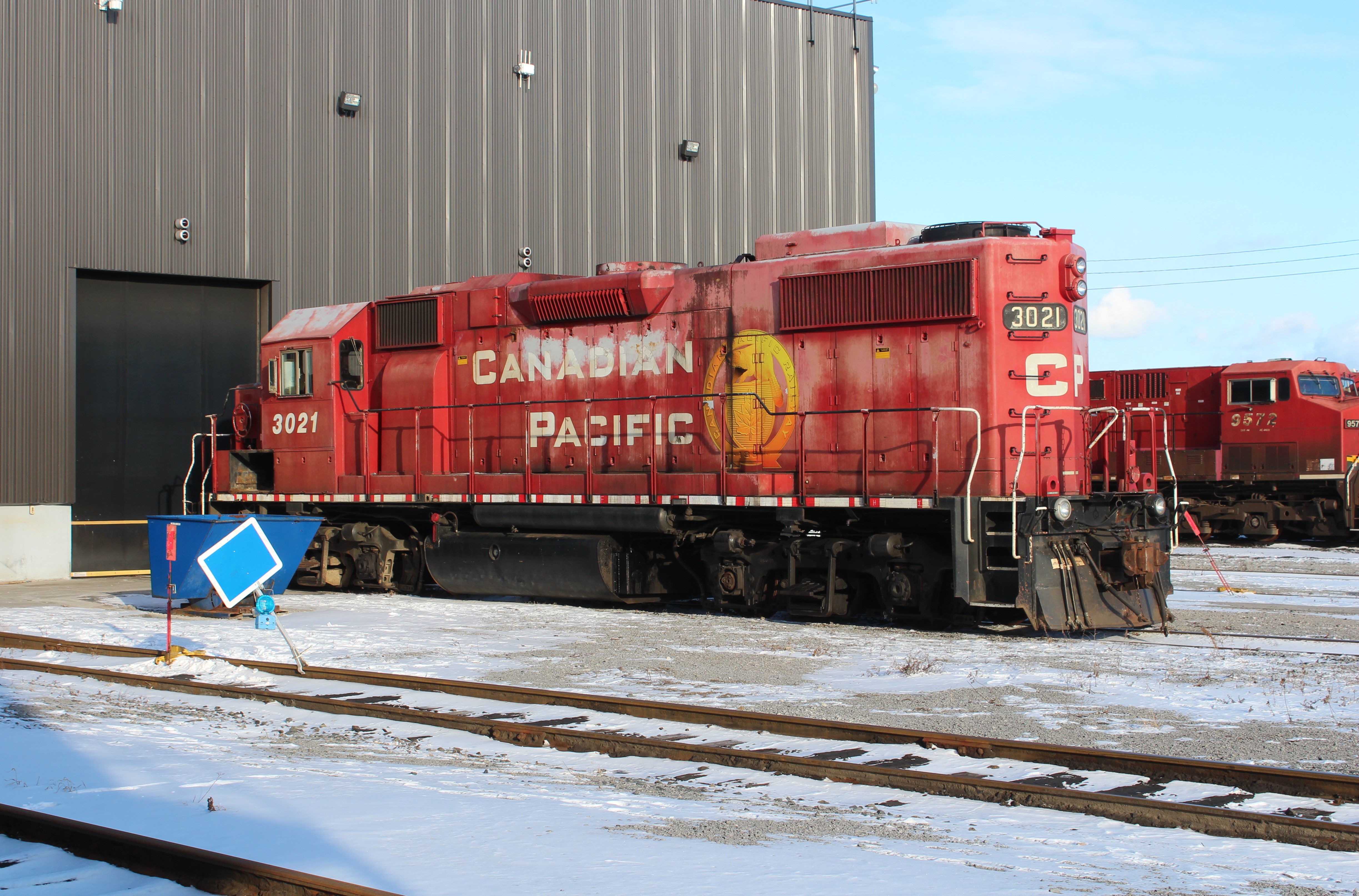 Railpictures.ca - Paul Santos Photo: It’s always good news when a stored locomotive gets brought ...
