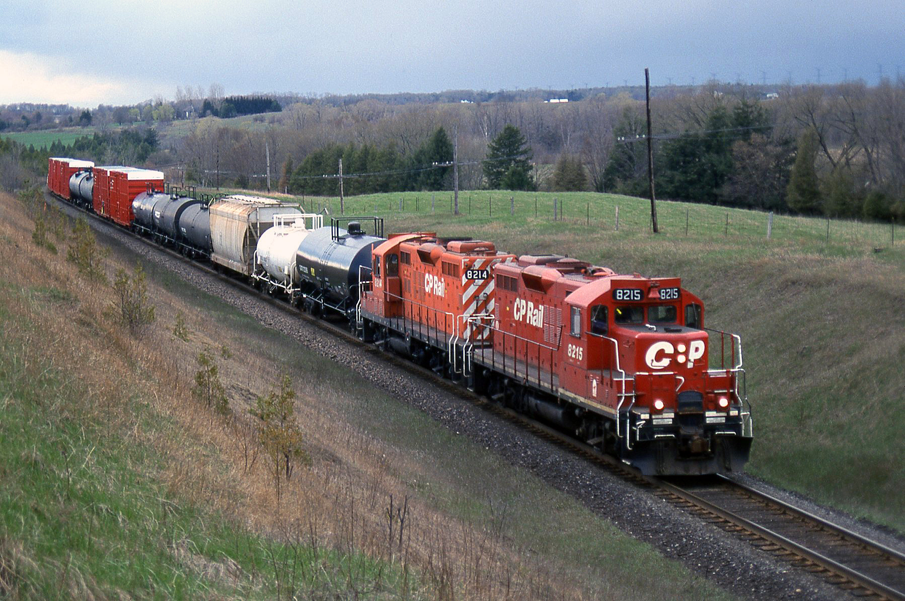 Railpictures.ca - Bill Thomson Photo: CP’s Cobourg Turn behind GP9u’s 8215 and 8214 heads ...