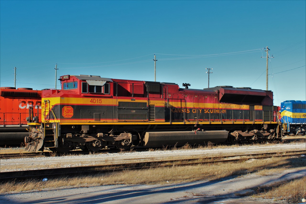 Railpictures.ca - Paul Santos Photo: KCS SD70Ace will be spending Christmas Eve at Agincourt ...