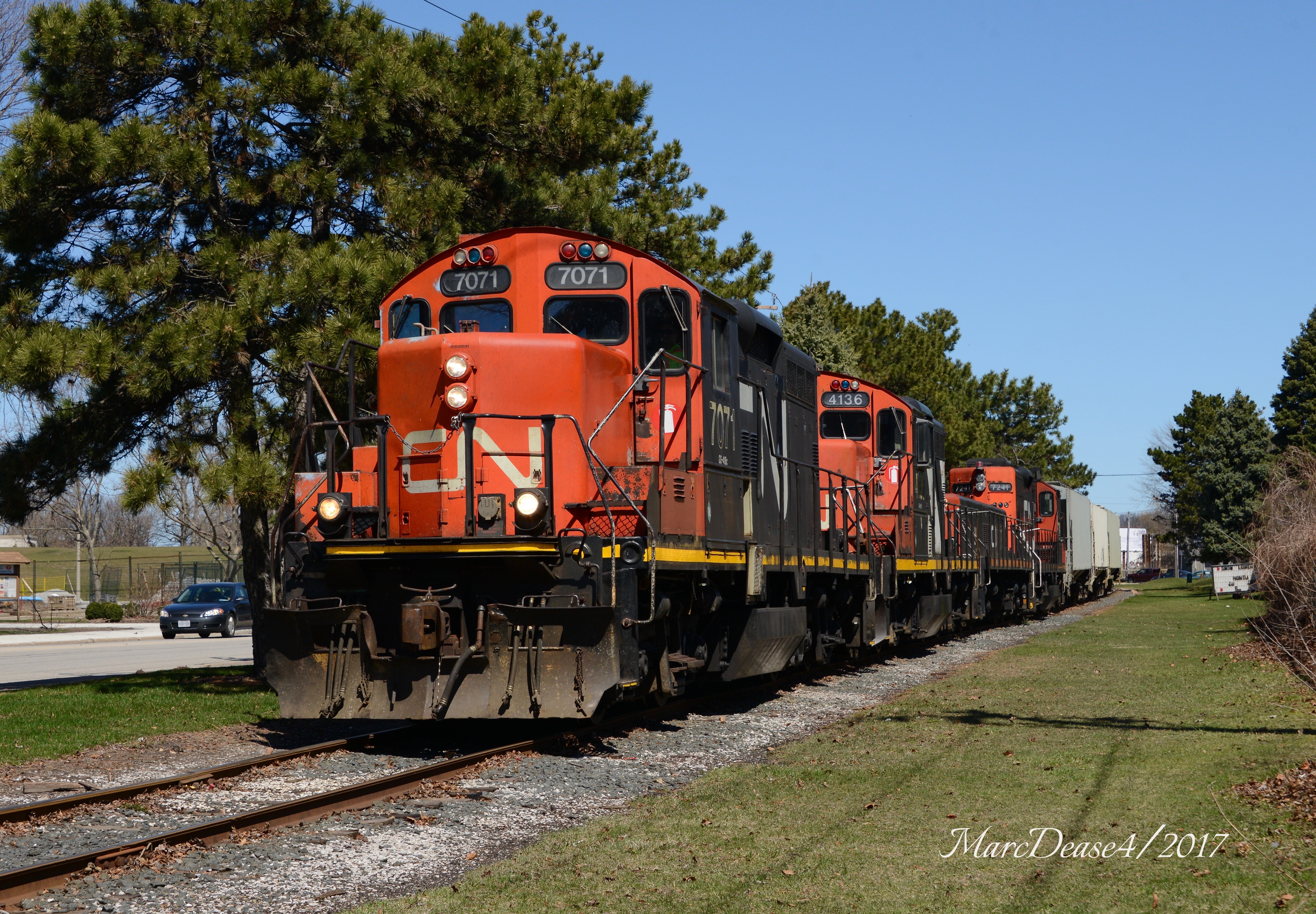 Railpictures.ca - Marc Dease Photo: A little extra on the IOX switcher today with CN 7071, CN ...