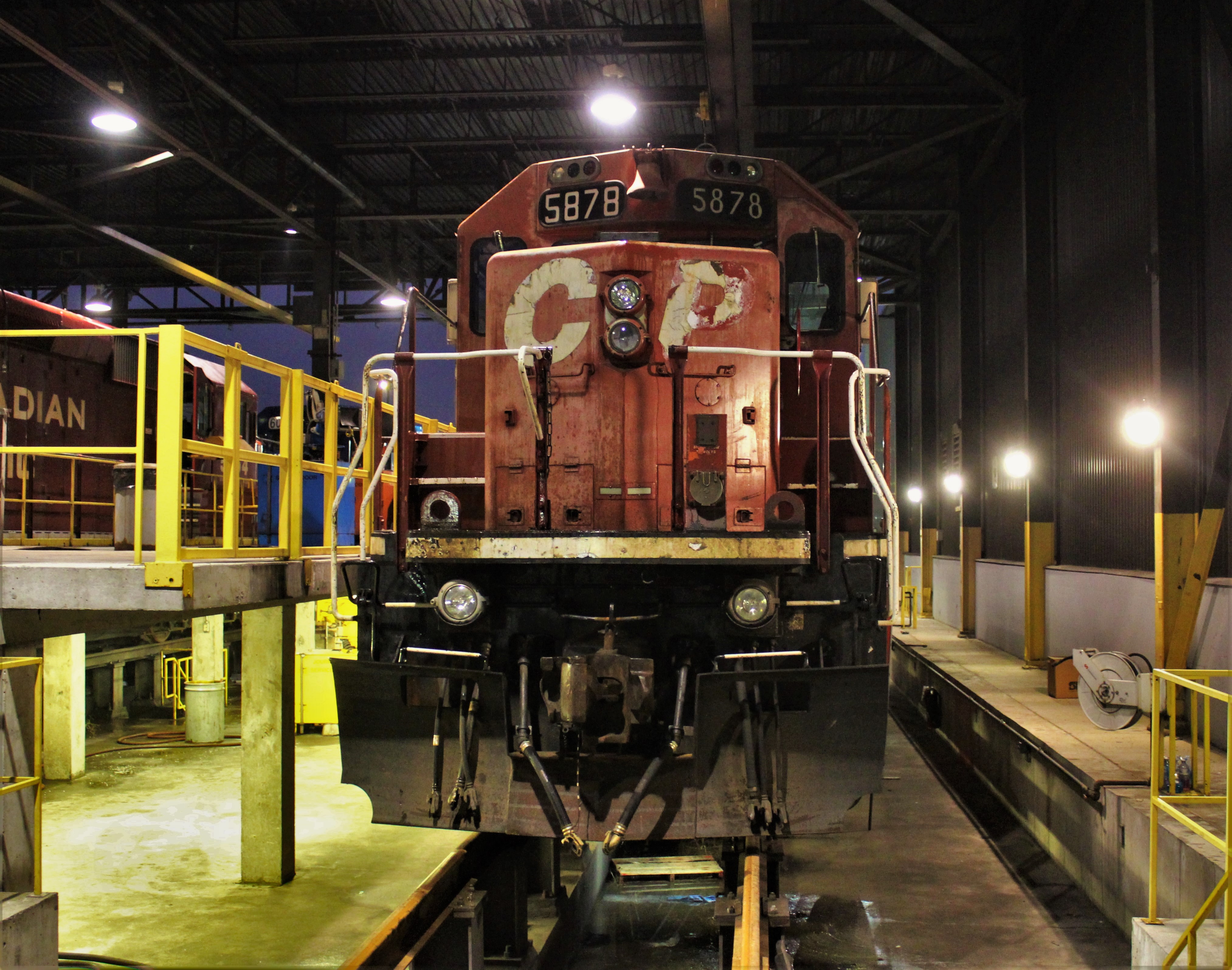 Railpictures.ca - Paul Santos Photo: Getting it’s turn on the outside inspection pit is CP 5878 ...