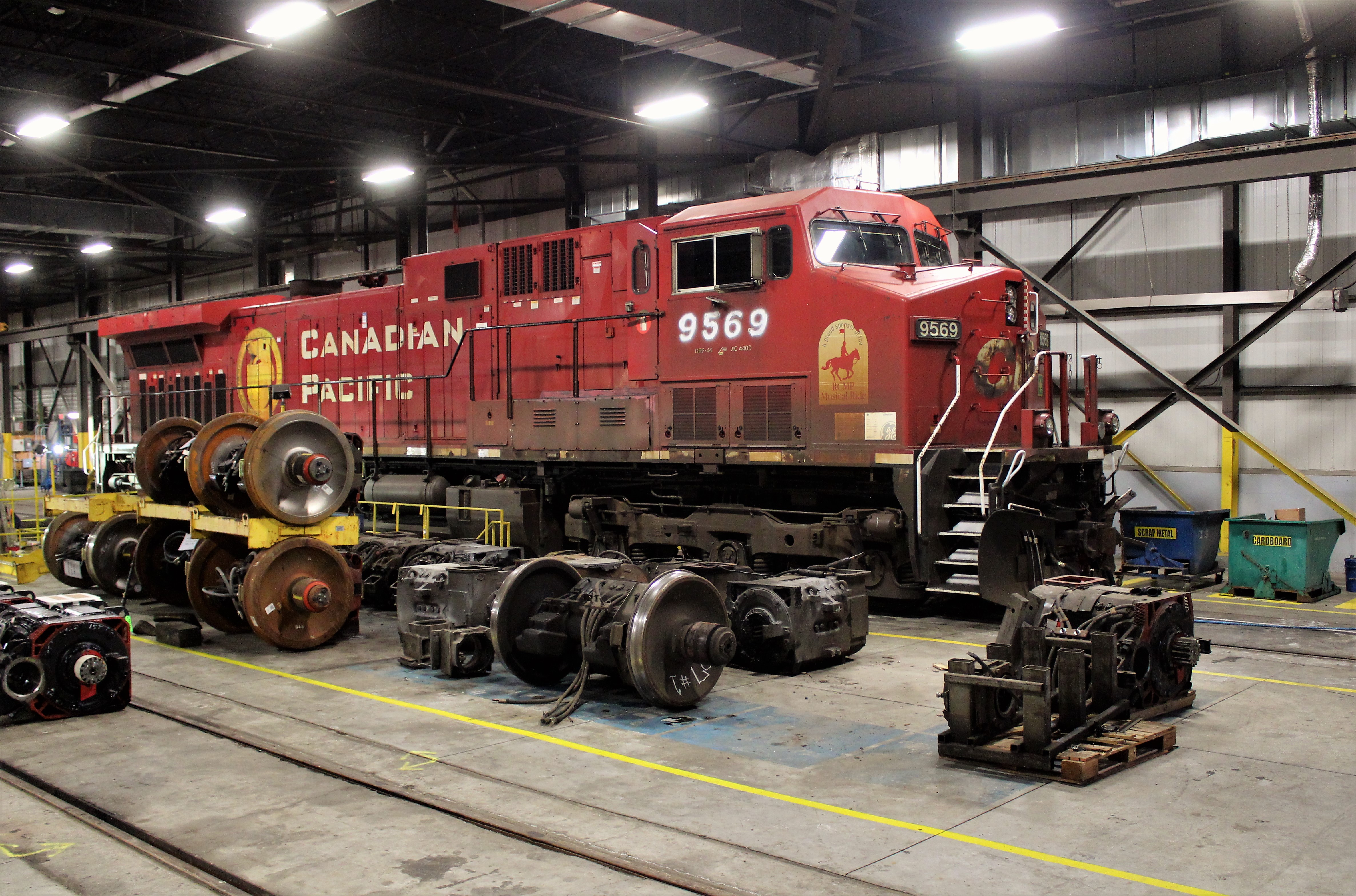 Railpictures.ca - Paul Santos Photo: Wearing the golden beaver scheme after originally having ...