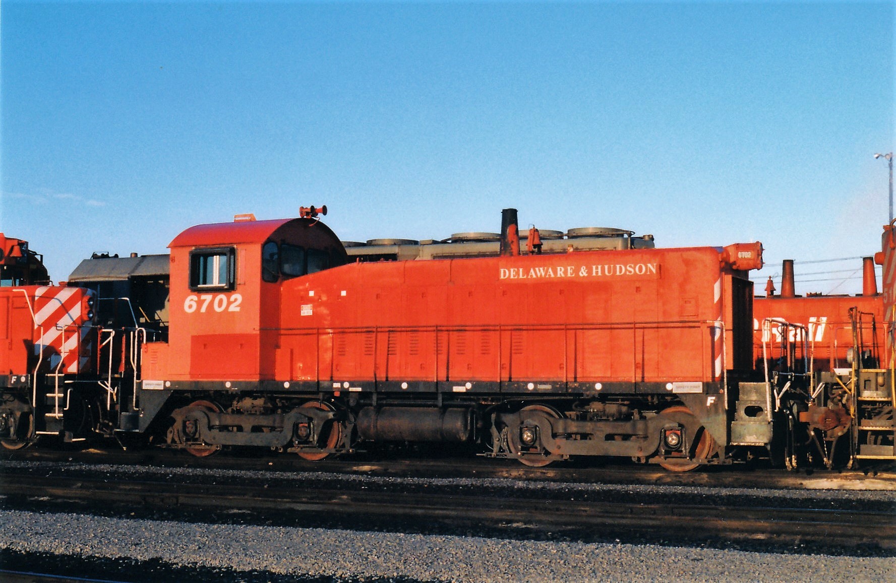 Railpictures.ca - Paul Santos Photo: Still wearing CP Rail action red is an SW8 model built in ...