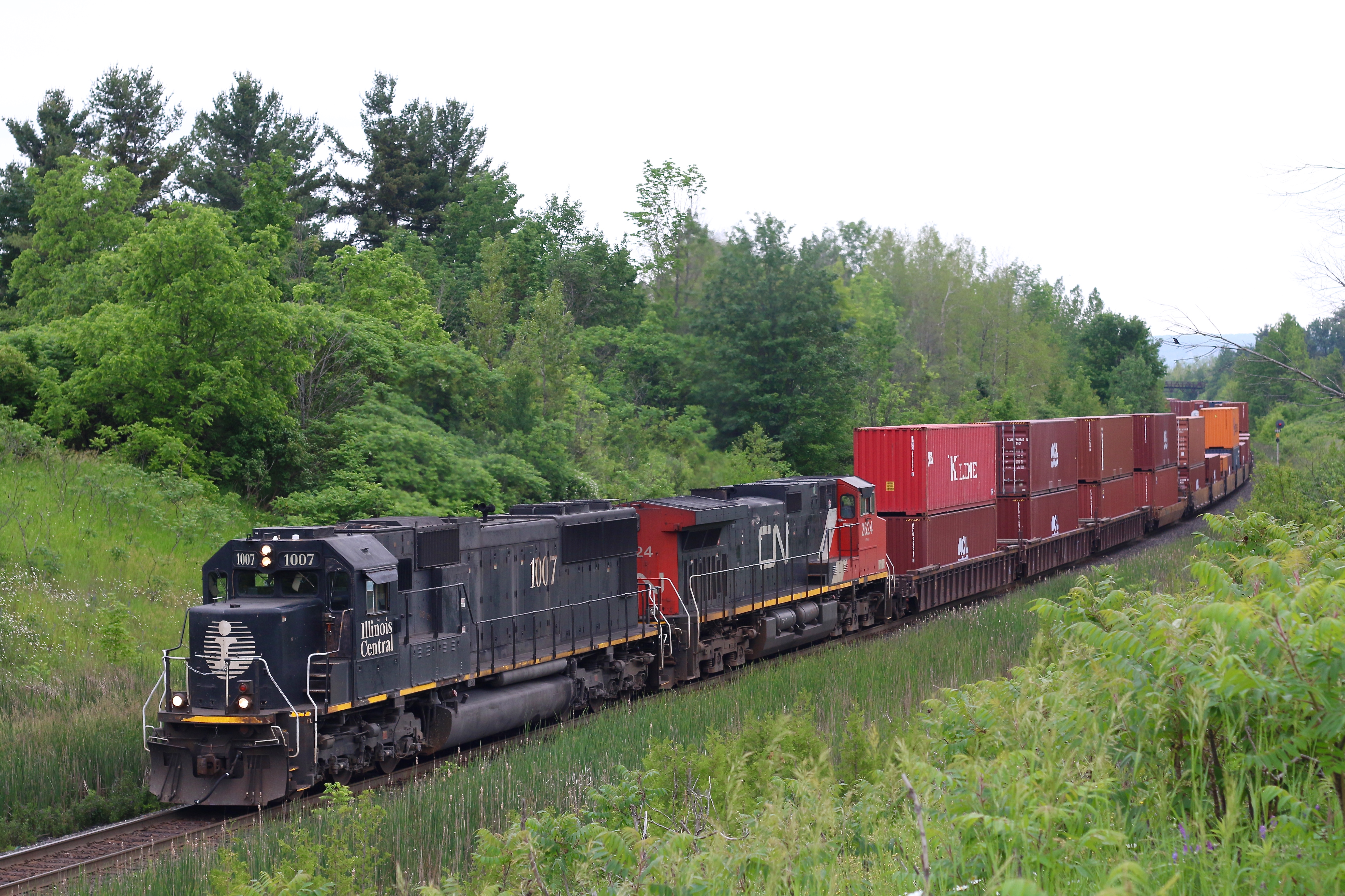 Railpictures.ca - Marcus W Stevens Photo: I’ve always liked this spot on the curve east of mile ...