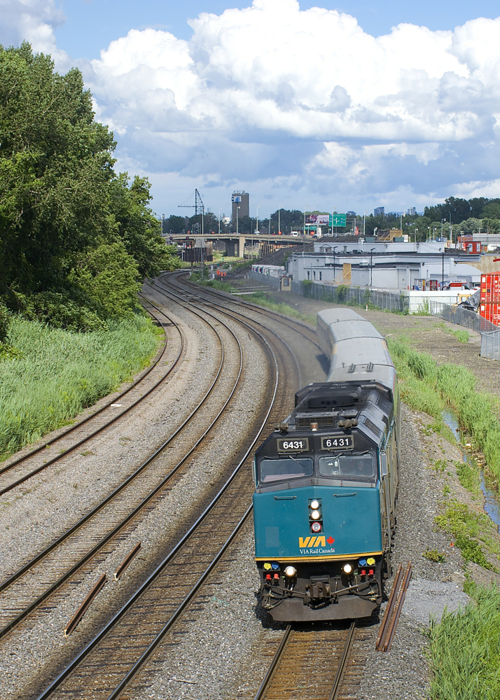 Railpictures.ca - Michael Berry Photo: VIA 6431 leads VIA 67 through Montreal West ...