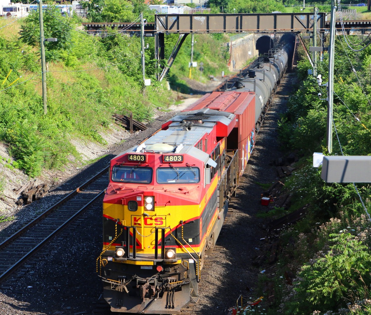 Railpictures.ca - Josh Roth Photo: KCS 4803 lead’s CP 650 out of the tunnel and into Canada ...