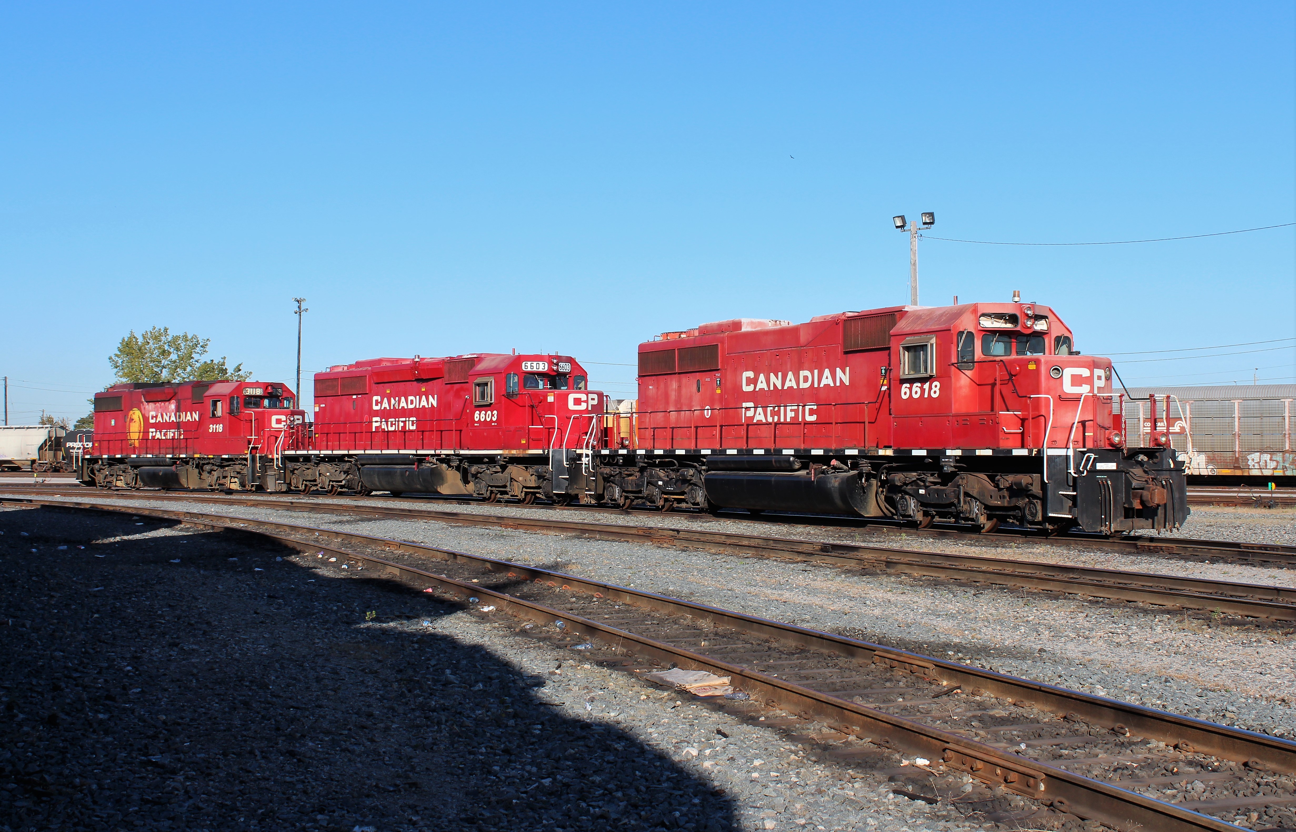 Railpictures.ca - Paul Santos Photo: Power for local train T10 picking up a pair of ex SOO LINE ...