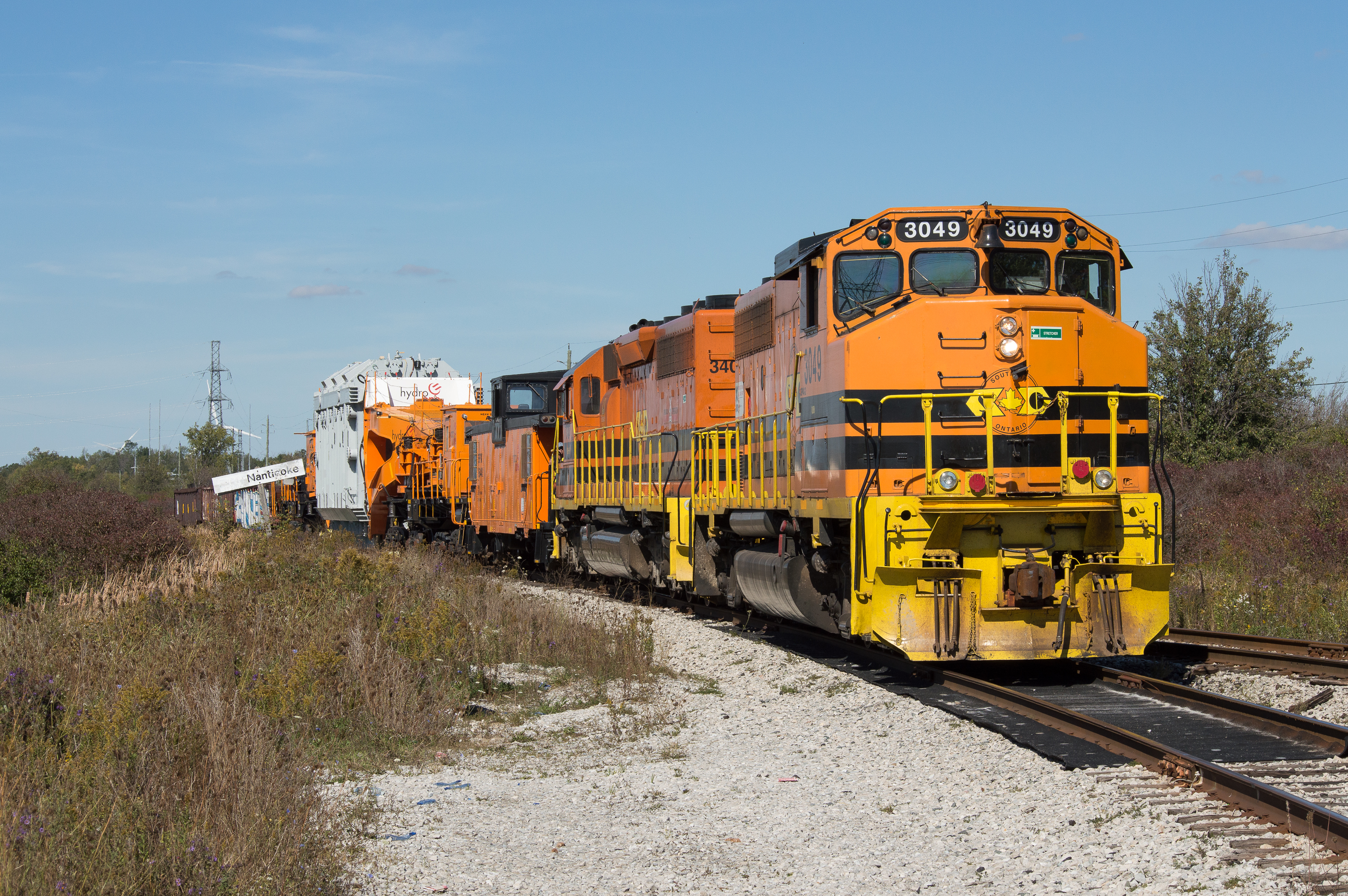 Railpictures.ca - Joseph Bishop Photo: RLHH 597 slowly eases through the switch at Nanticoke ...