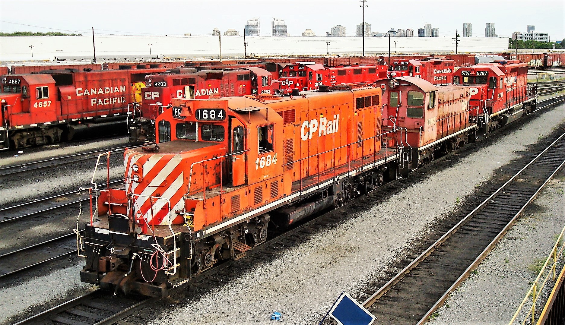 Railpictures.ca - Paul Santos Photo: A selection of 4 axle power on the west end end of the shop ...