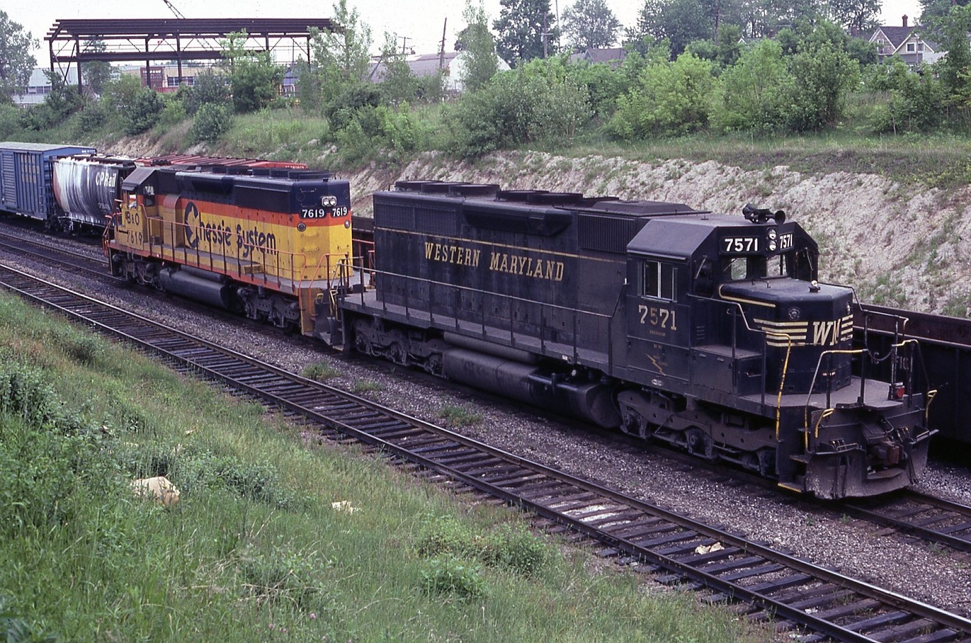 Railpictures.ca - darrell lupson Photo: Chessie system SD40-2 7619 and Western Maryland SD40 ...