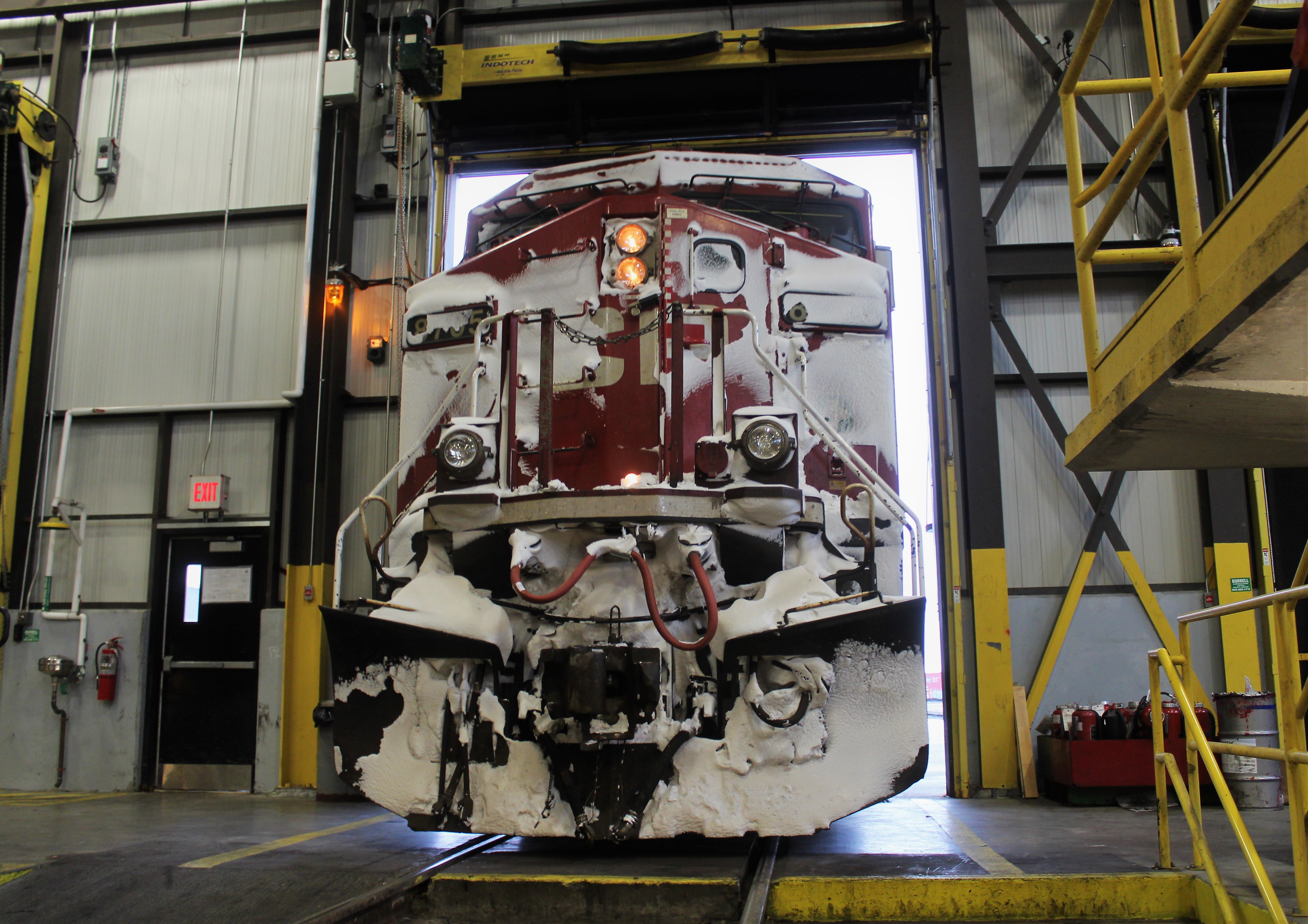 Railpictures.ca - Paul Santos Photo: CP ES44AC 8705 backs out of the shop after completing a ...