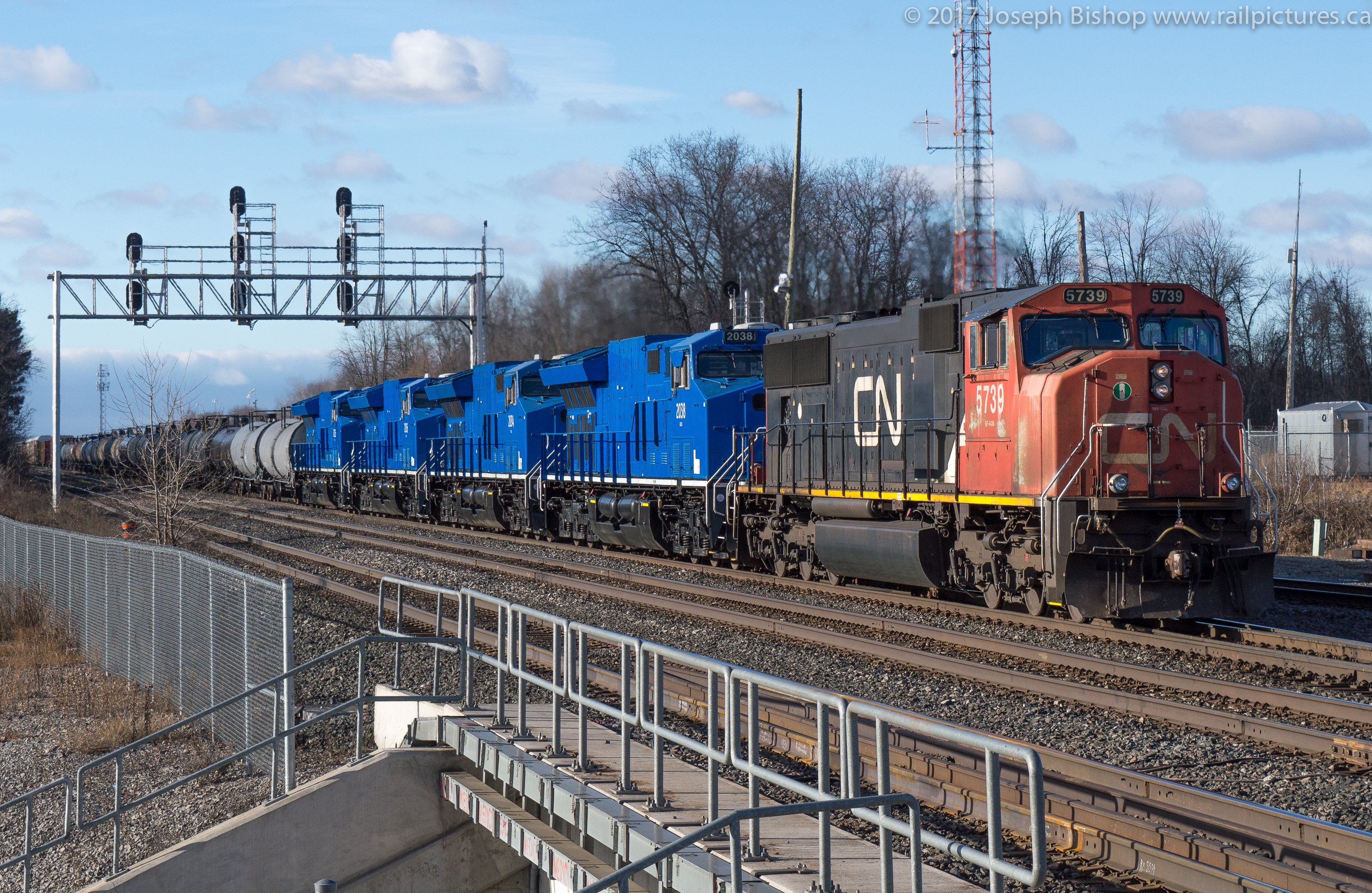Railpictures.ca - Joseph Bishop Photo: CN 524 is backing up to its train at Aldershot with CN ...
