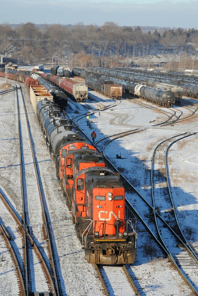 Railpictures.ca - Liam Dumancic Photo: With a trio of classic members of CN’s roster,CN L550 ...