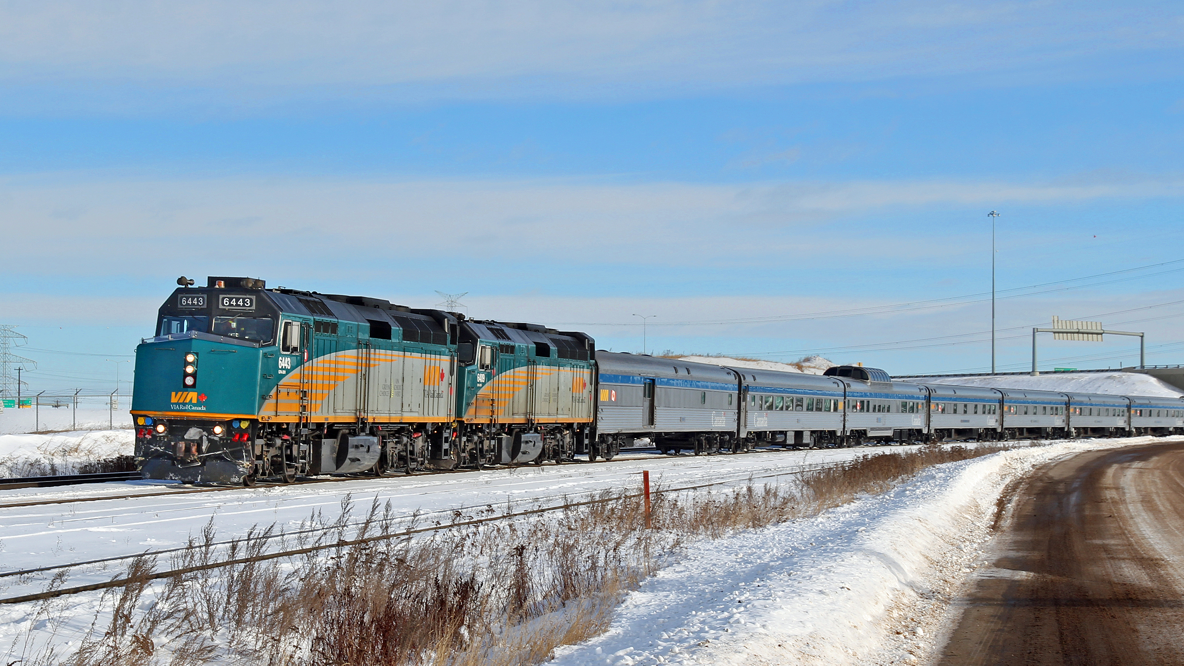 Railpictures.ca - colin arnot Photo: Yet another late running VIA. F40PH-3′s VIA 6443 and VIA ...