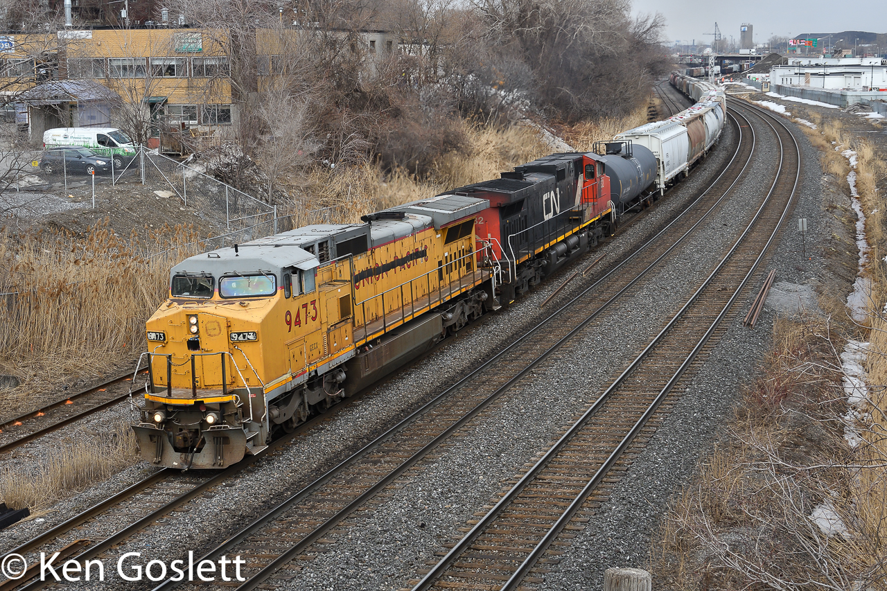 Railpictures.ca - Ken Goslett Photo: “Strike-through” leaser GECX 9473 leads CN 527, the ...