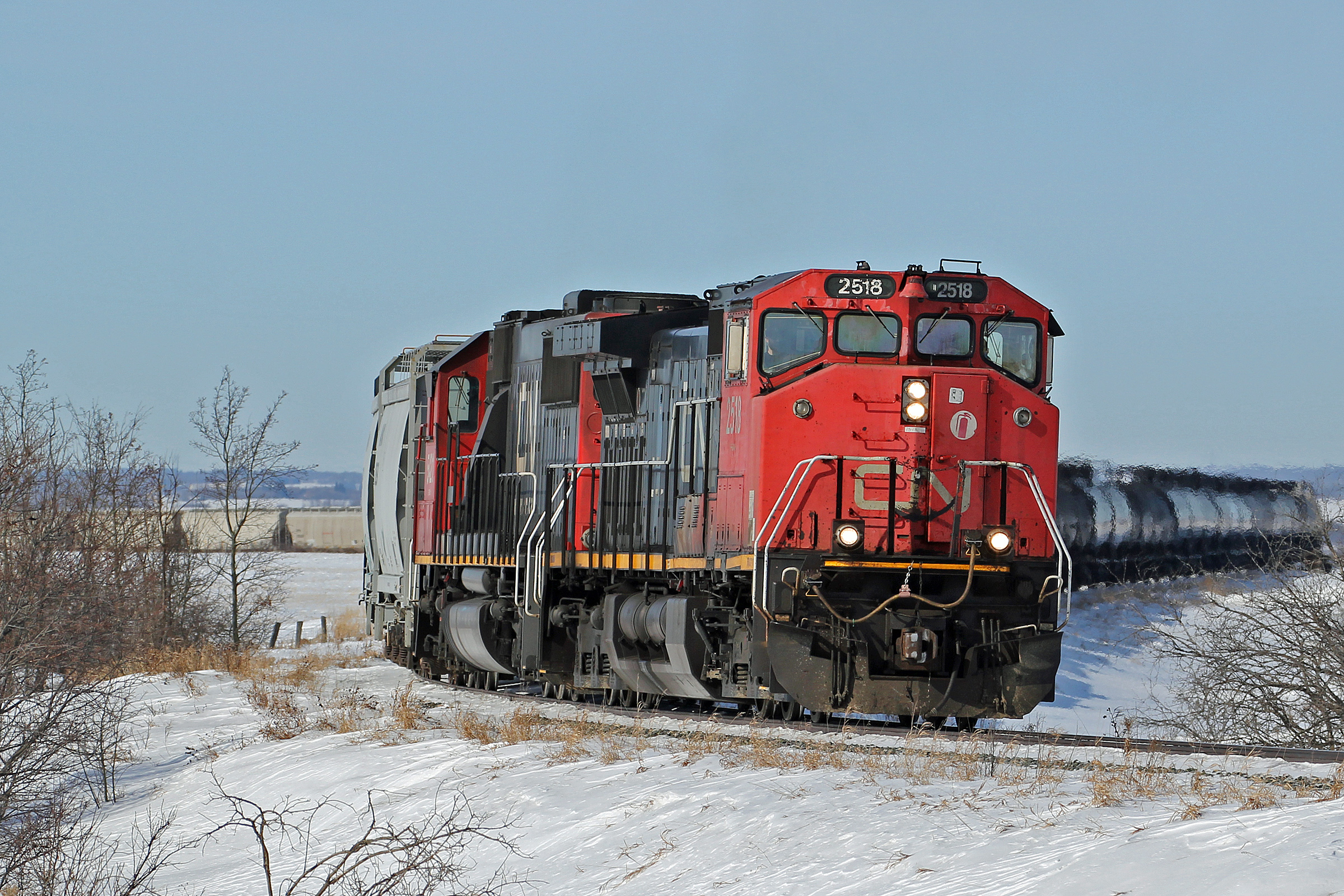 Railpictures.ca - colin arnot Photo: Dash 9-44CW CN 2518 and SD60 CN 5421 work hard up the hill ...